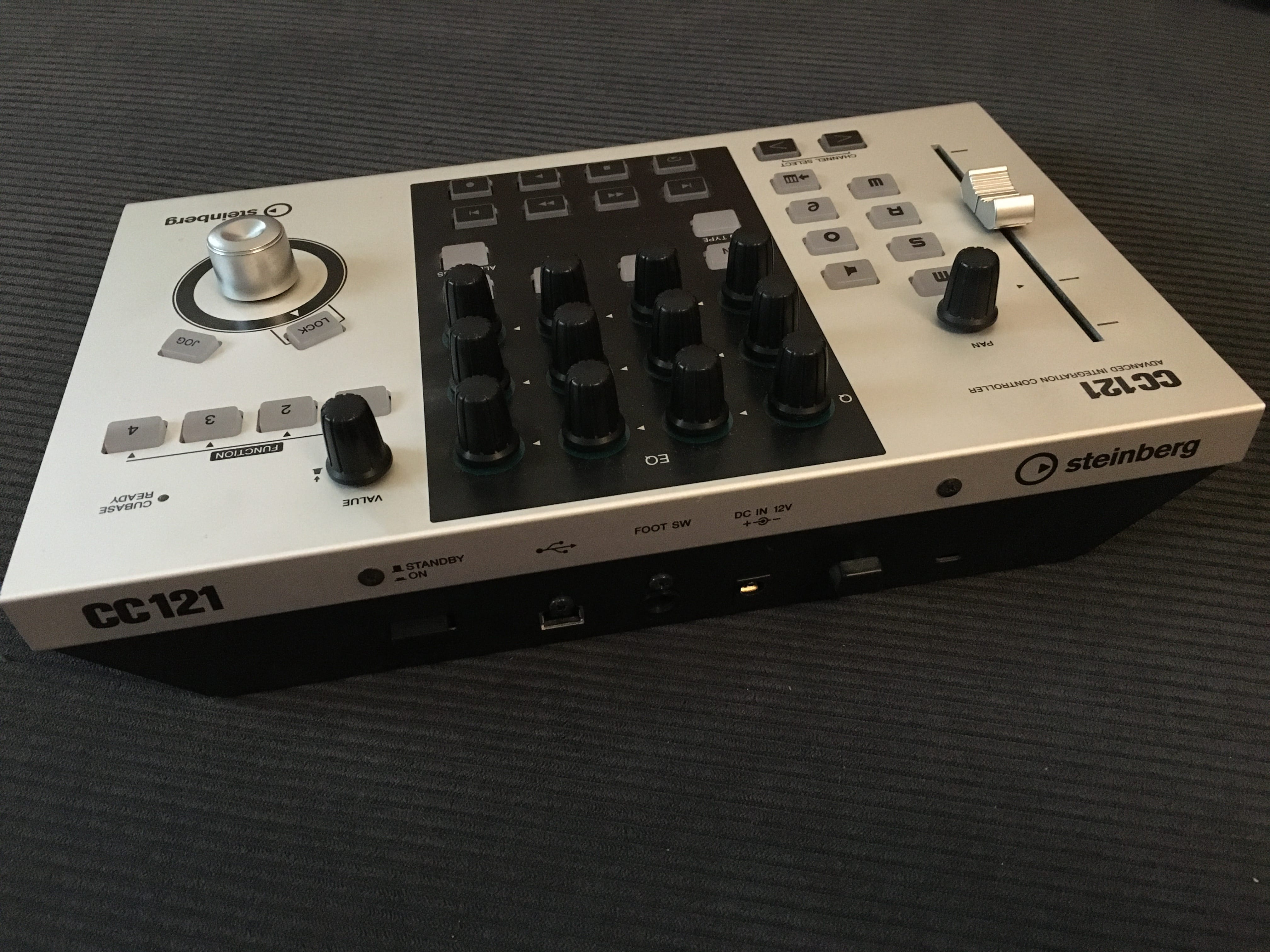 CC121 - Steinberg CC121 - Audiofanzine