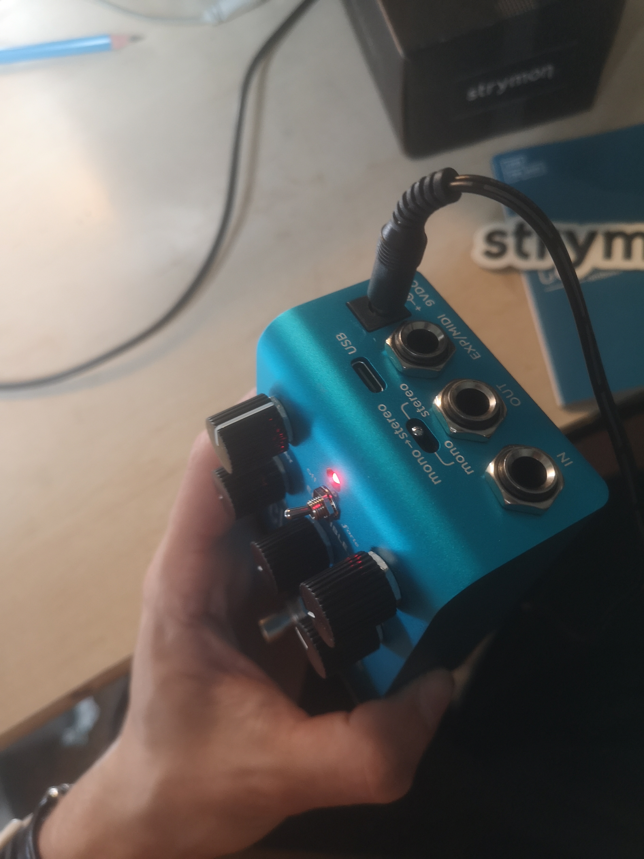 Cloudburst Ambient Reverb - Strymon Cloudburst Ambient Reverb ...