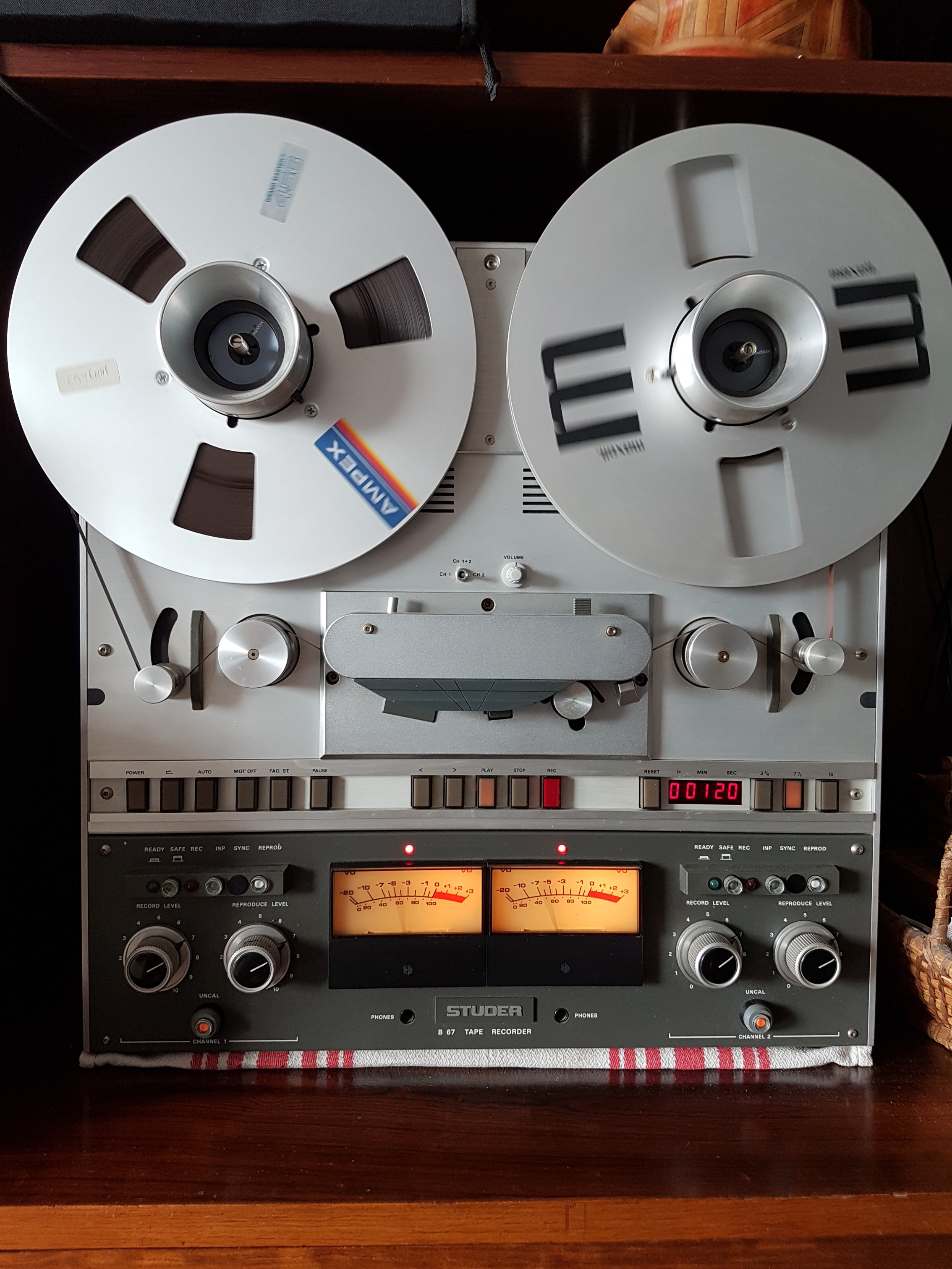 B67 - Studer B67 - Audiofanzine