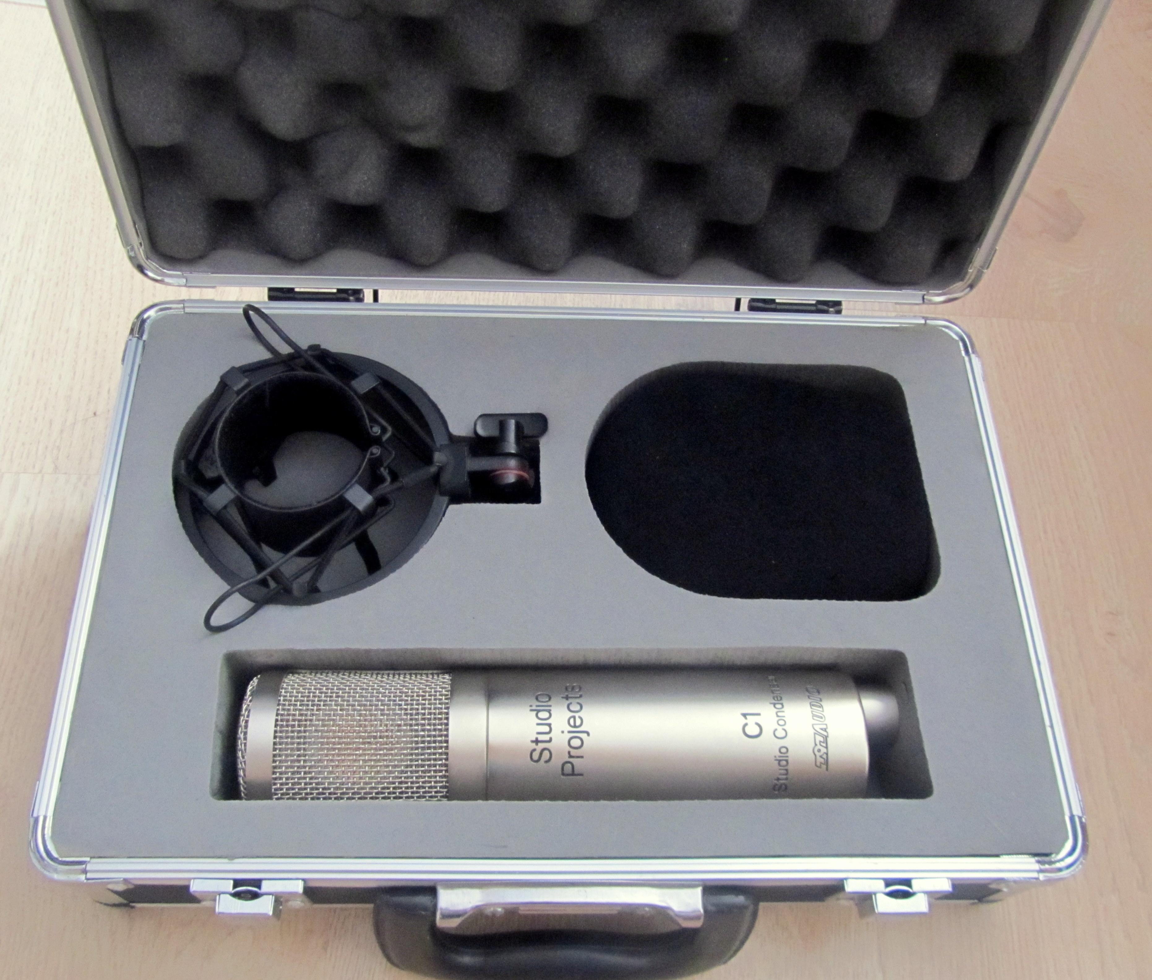 C1 - Studio Projects C1 - Audiofanzine