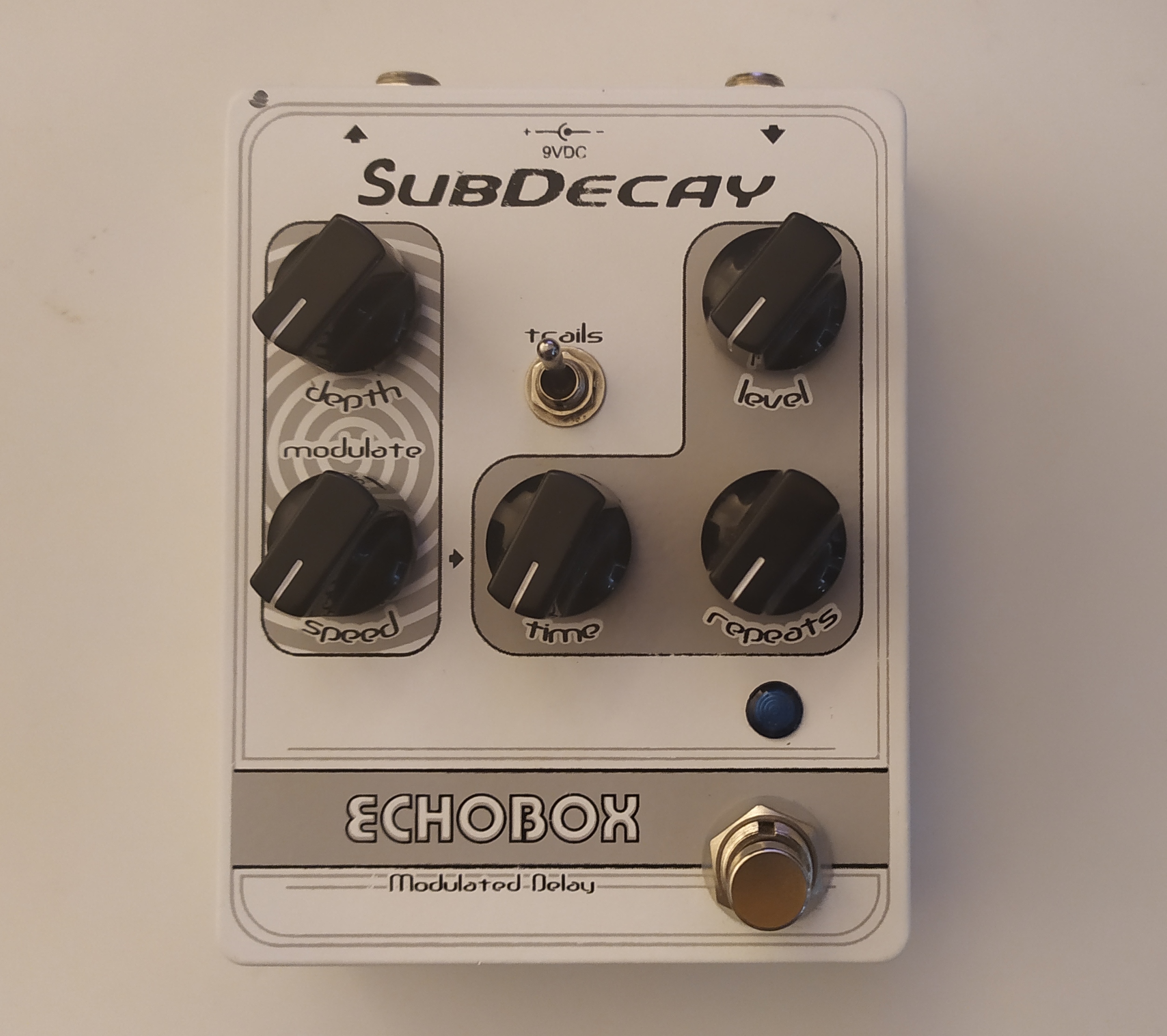 Echo box - Subdecay Studios Echo box - Audiofanzine