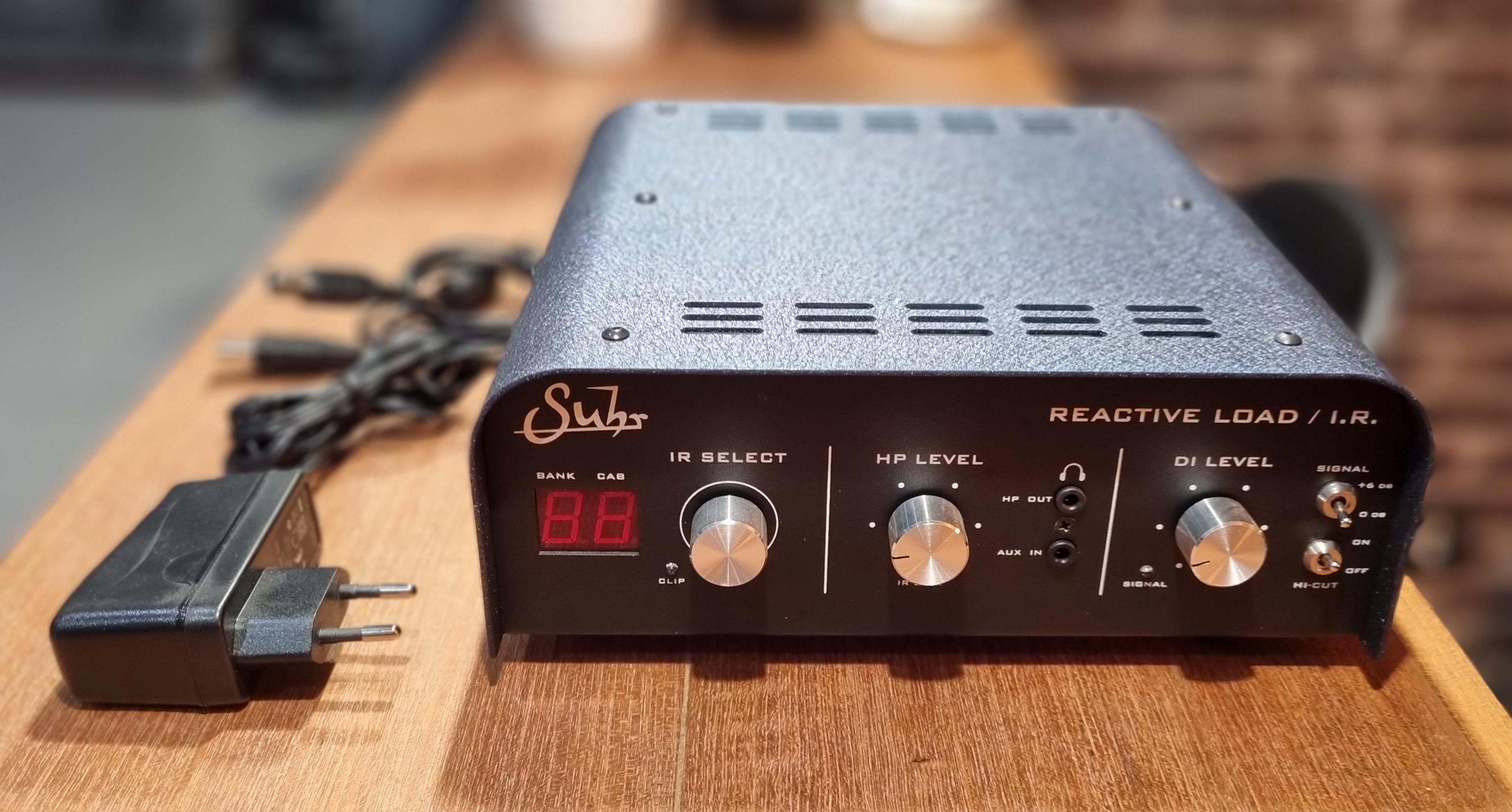 Reactive Load IR - Suhr Reactive Load IR - Audiofanzine