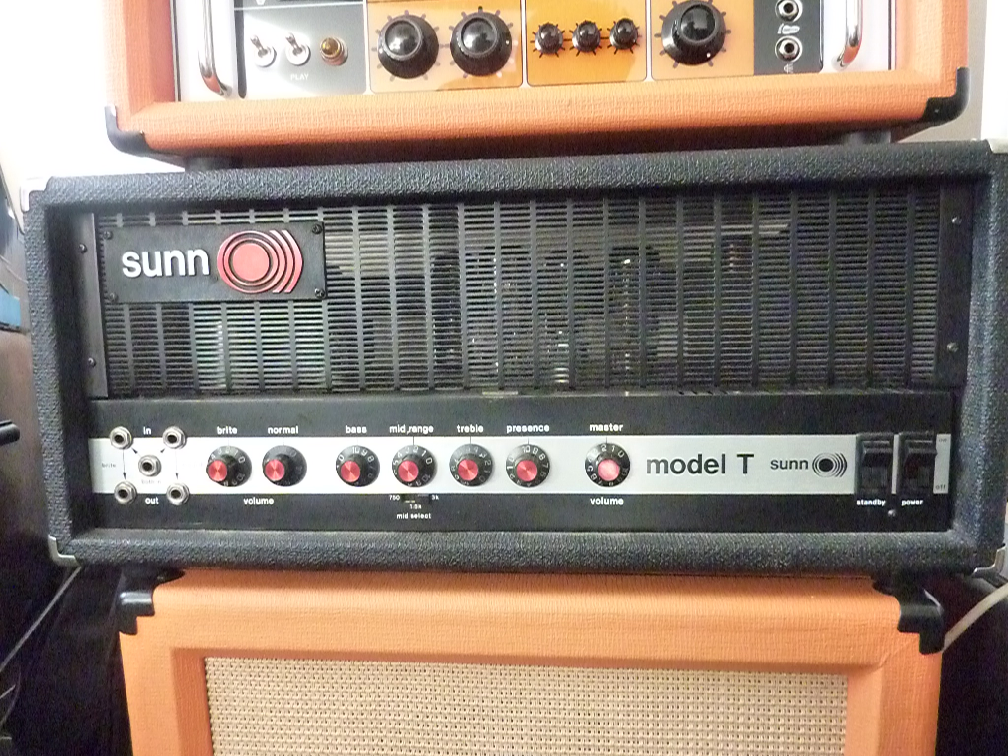 MODEL T - Sunn Model T - Audiofanzine