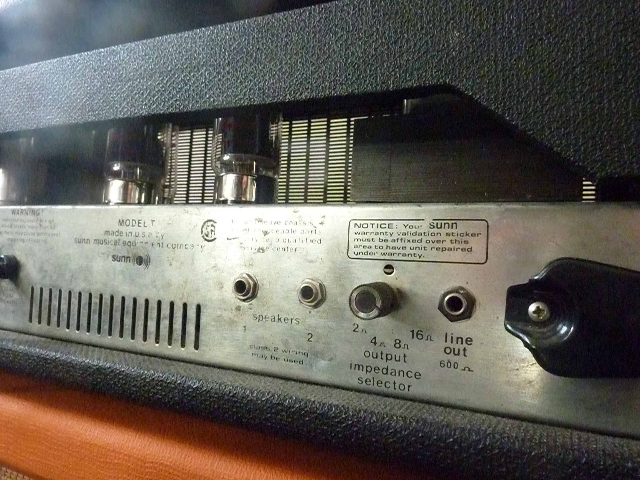 MODEL T - Sunn Model T - Audiofanzine