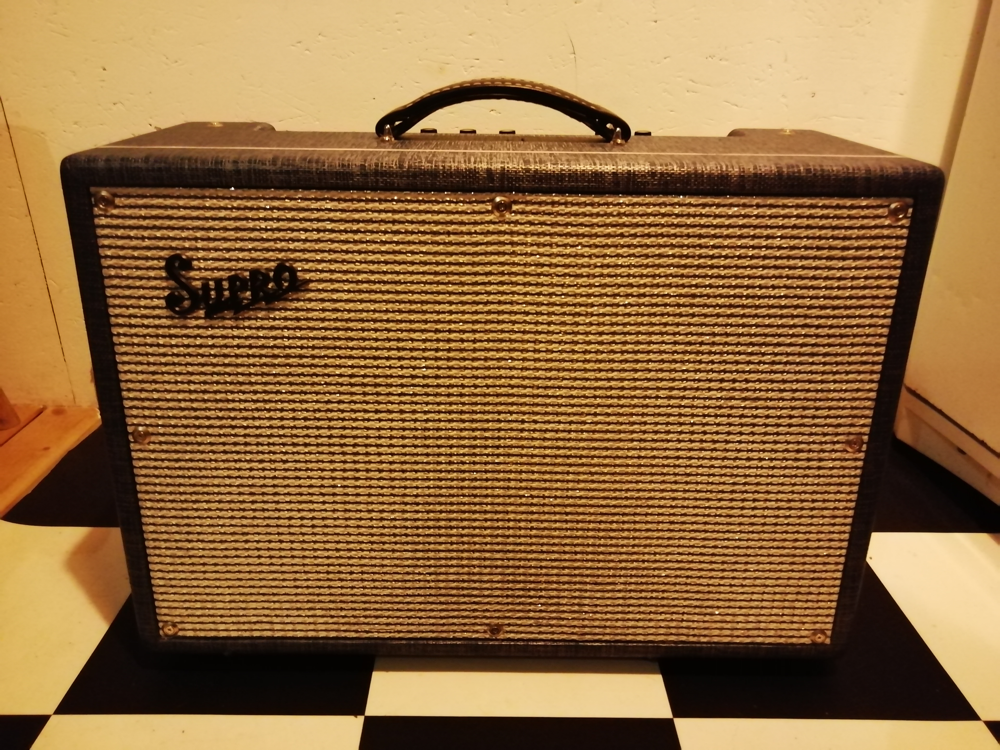 1624T Dual-Tone - Supro 1624T Dual-Tone - Audiofanzine