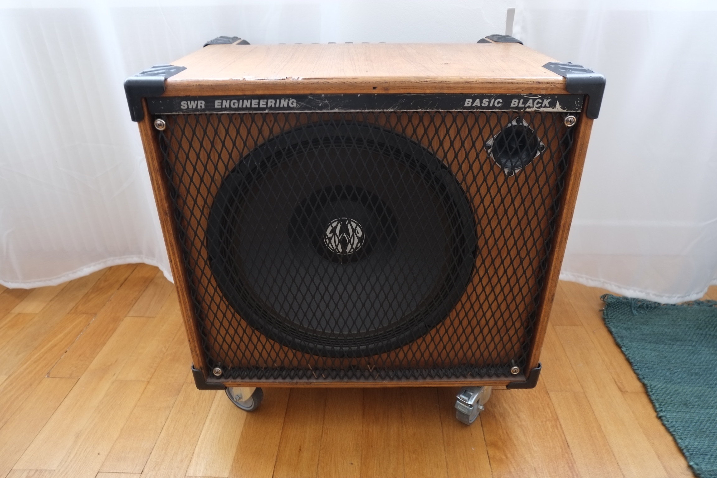 Basic Black - SWR Basic Black - Audiofanzine