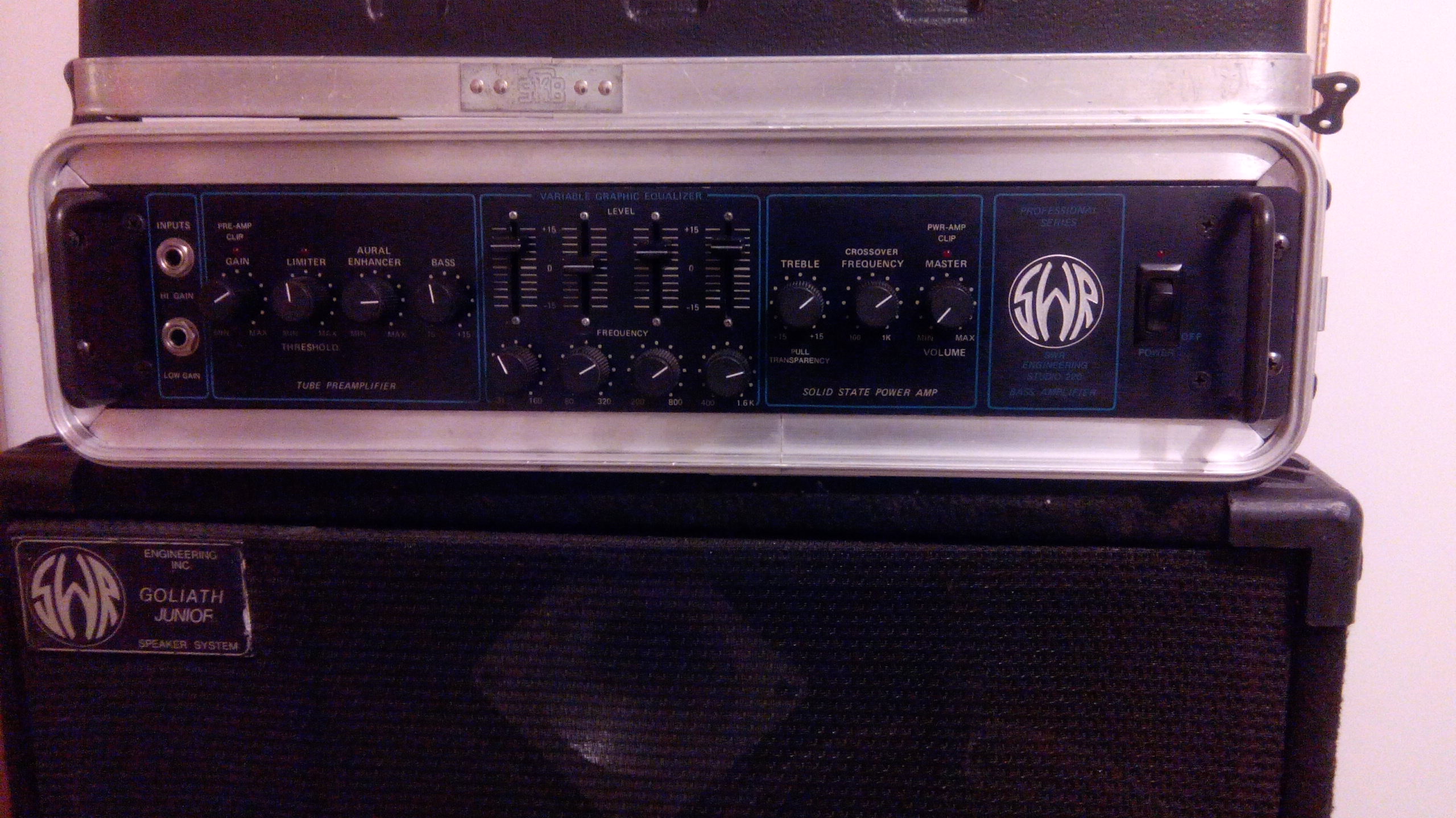 Goliath JR II - SWR Goliath JR II - Audiofanzine