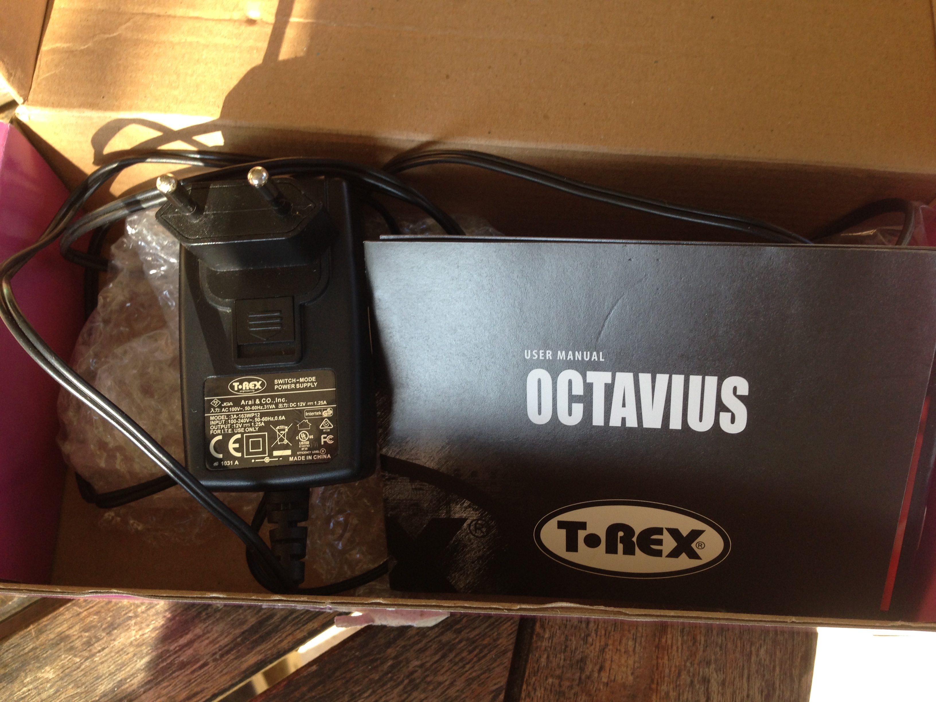 OCTAVIUS - T-Rex Engineering Octavius - Audiofanzine