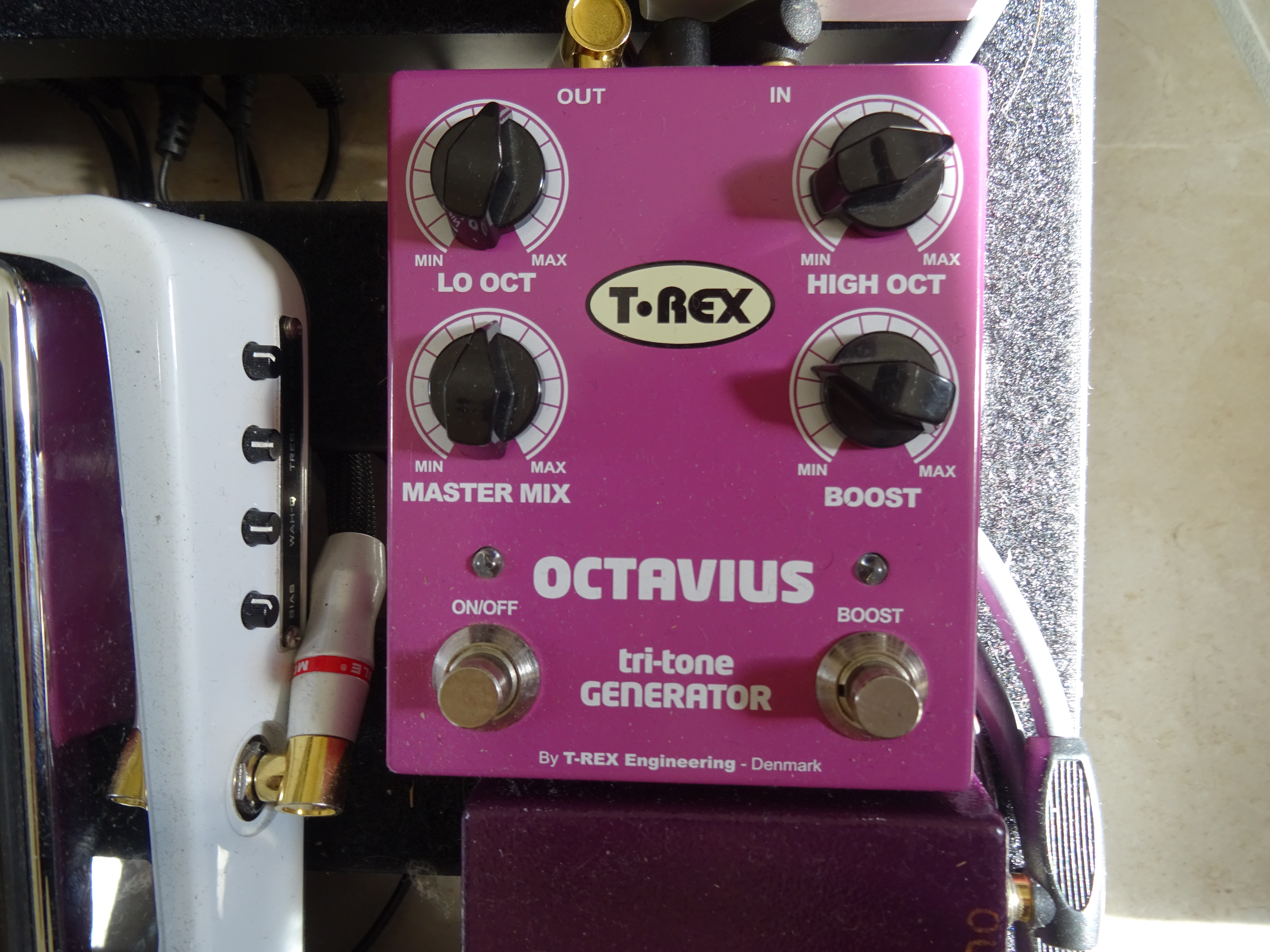 OCTAVIUS - T-Rex Engineering Octavius - Audiofanzine