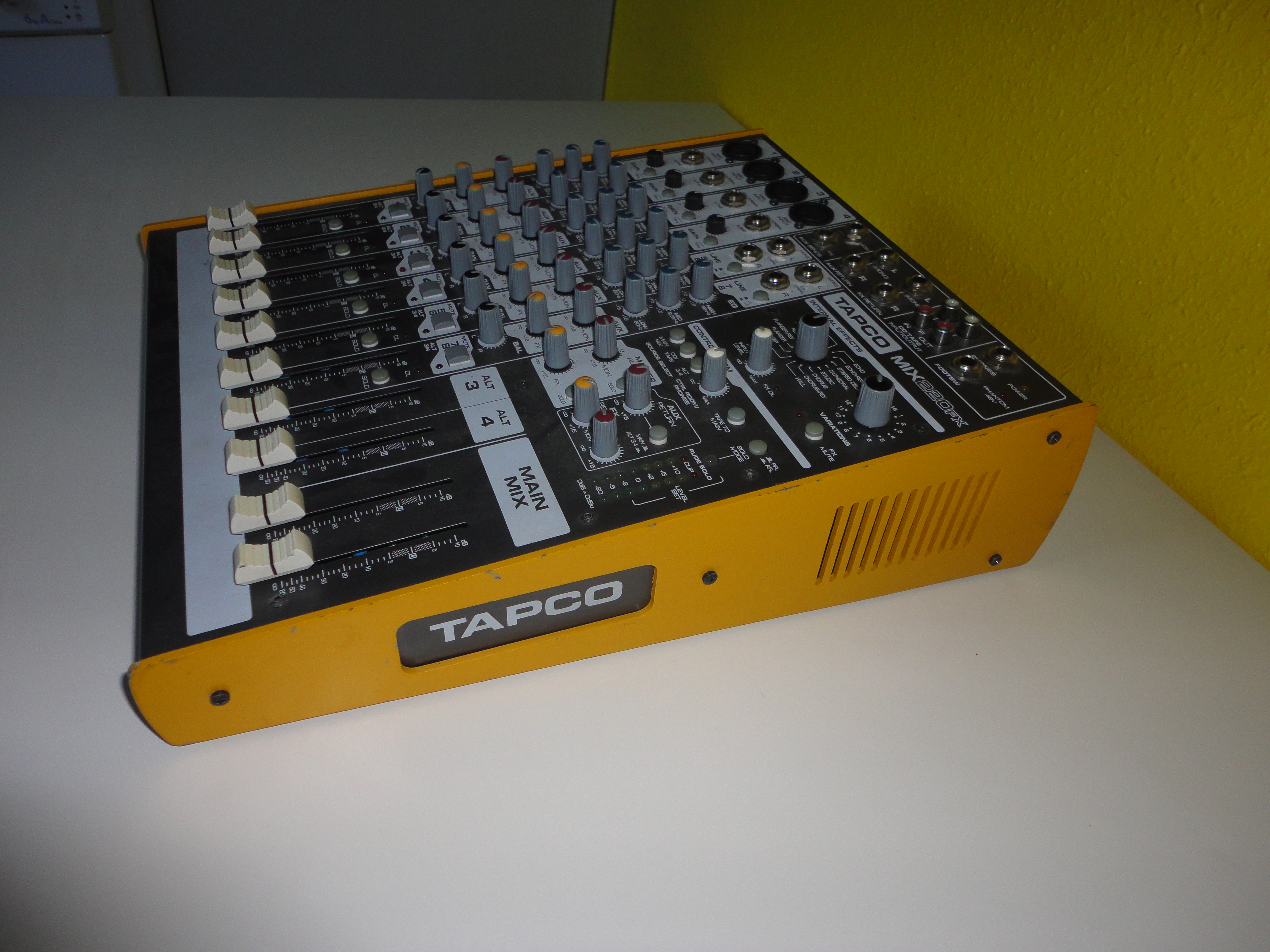 MIX 220 FX - Tapco Mix 220 FX - Audiofanzine