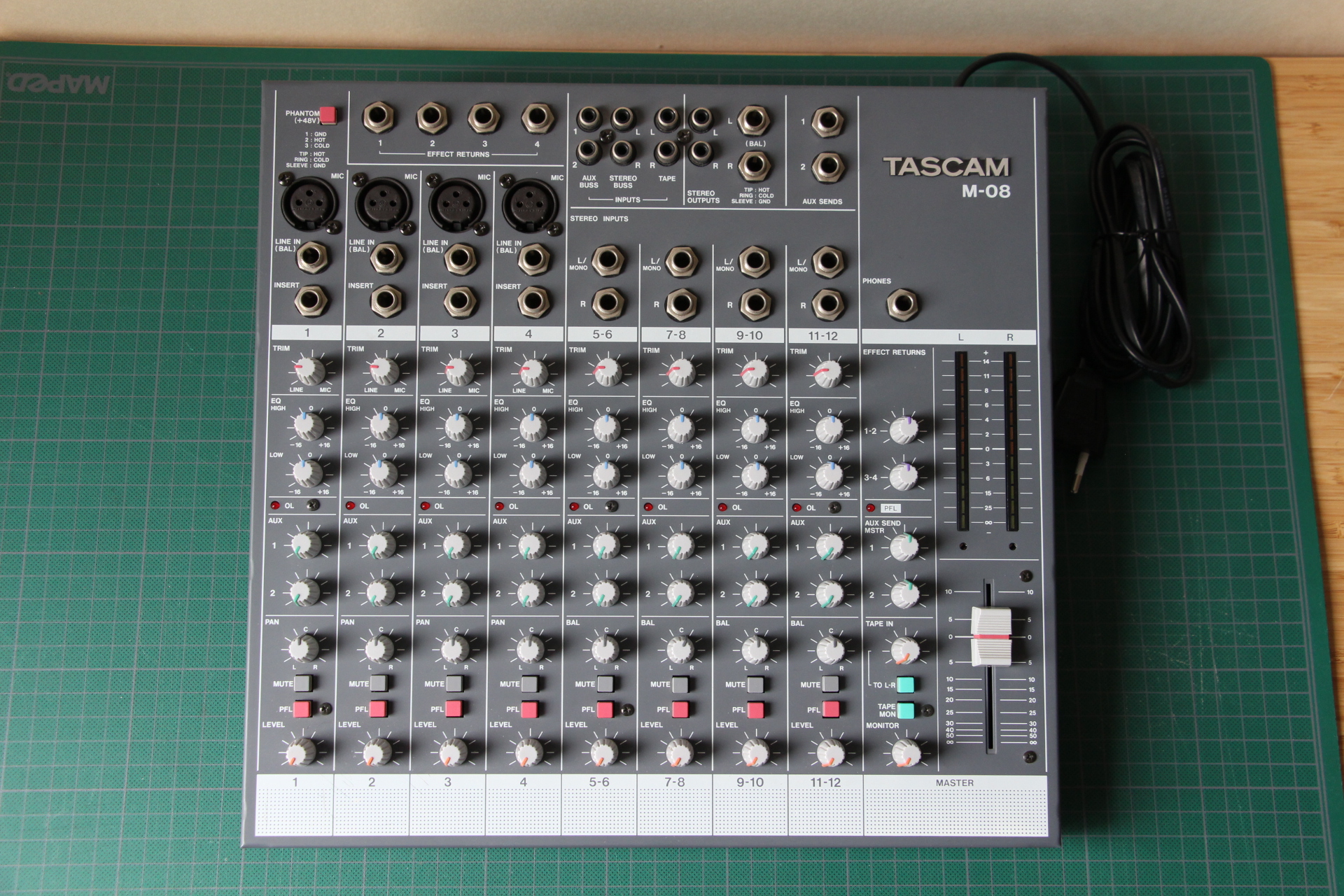 M-08 - Tascam M-08 - Audiofanzine