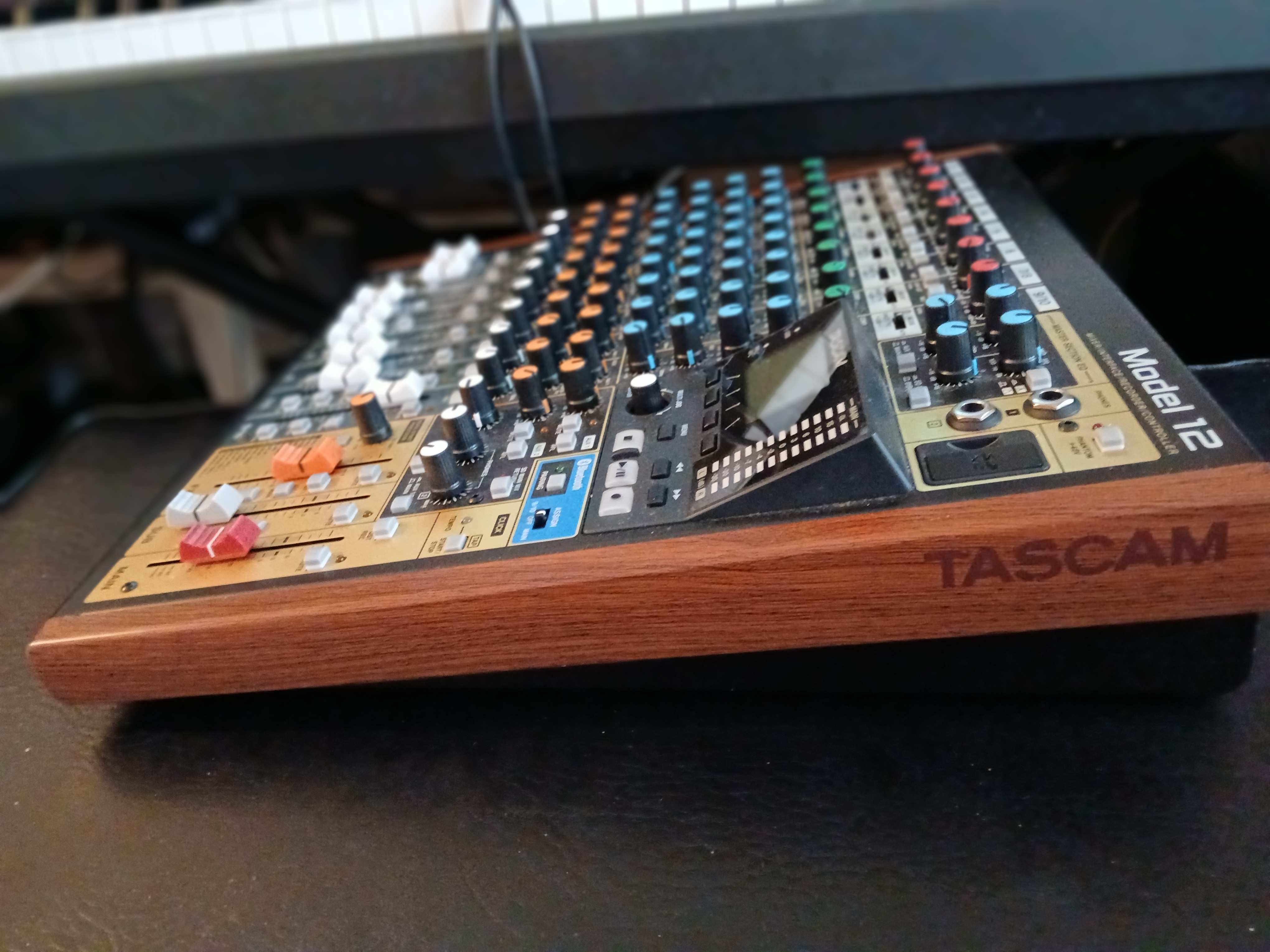 Model 12 - Tascam Model 12 - Audiofanzine