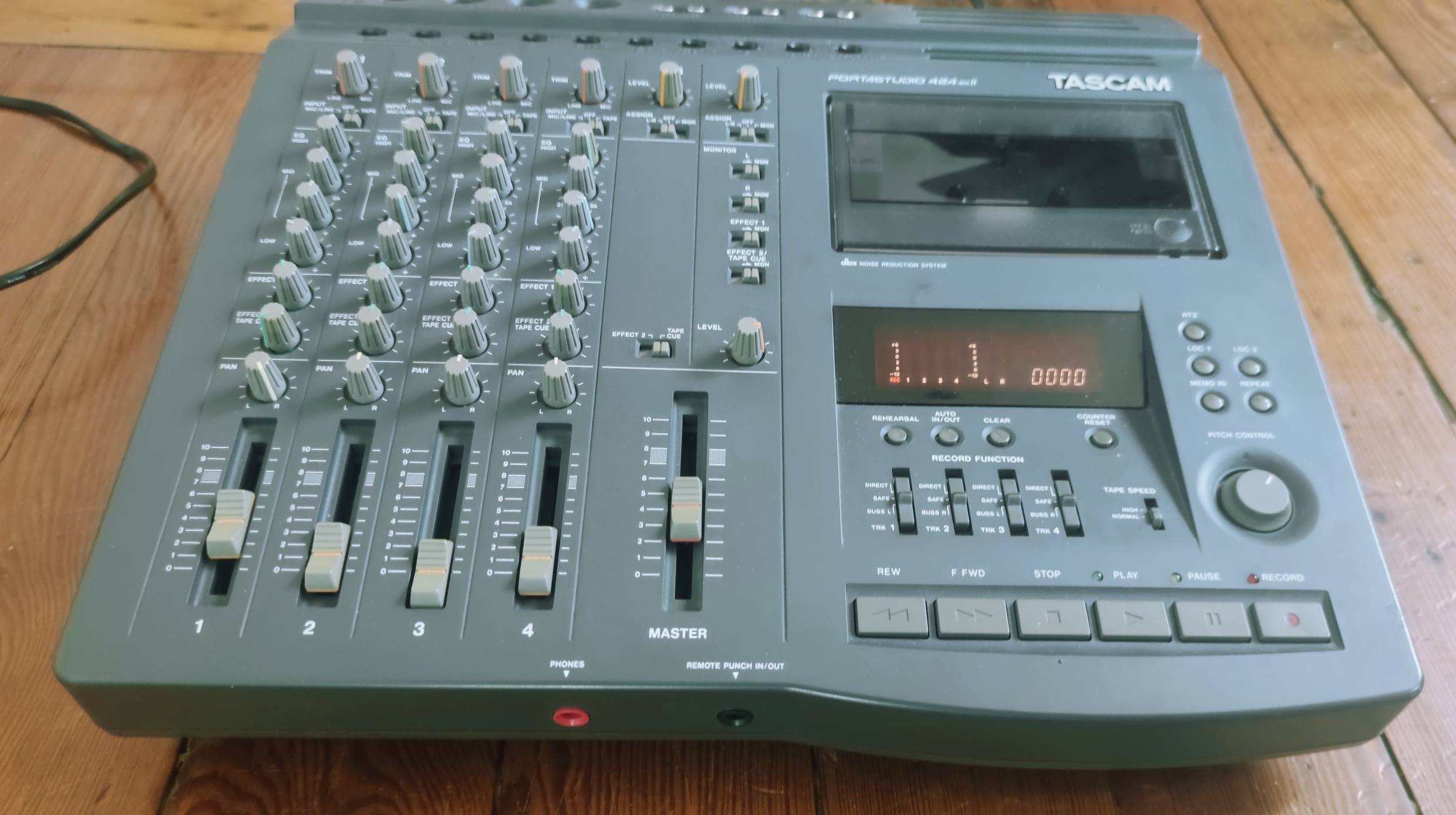 Portastudio 424 MkII - Tascam Portastudio 424 MkII - Audiofanzine