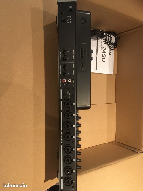 Portastudio DP-24SD - Tascam Portastudio DP-24SD - Audiofanzine