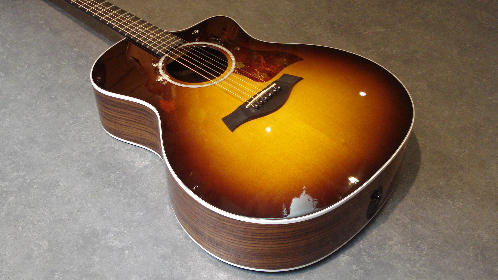 214CE DLX - Taylor 214ce DLX - Audiofanzine