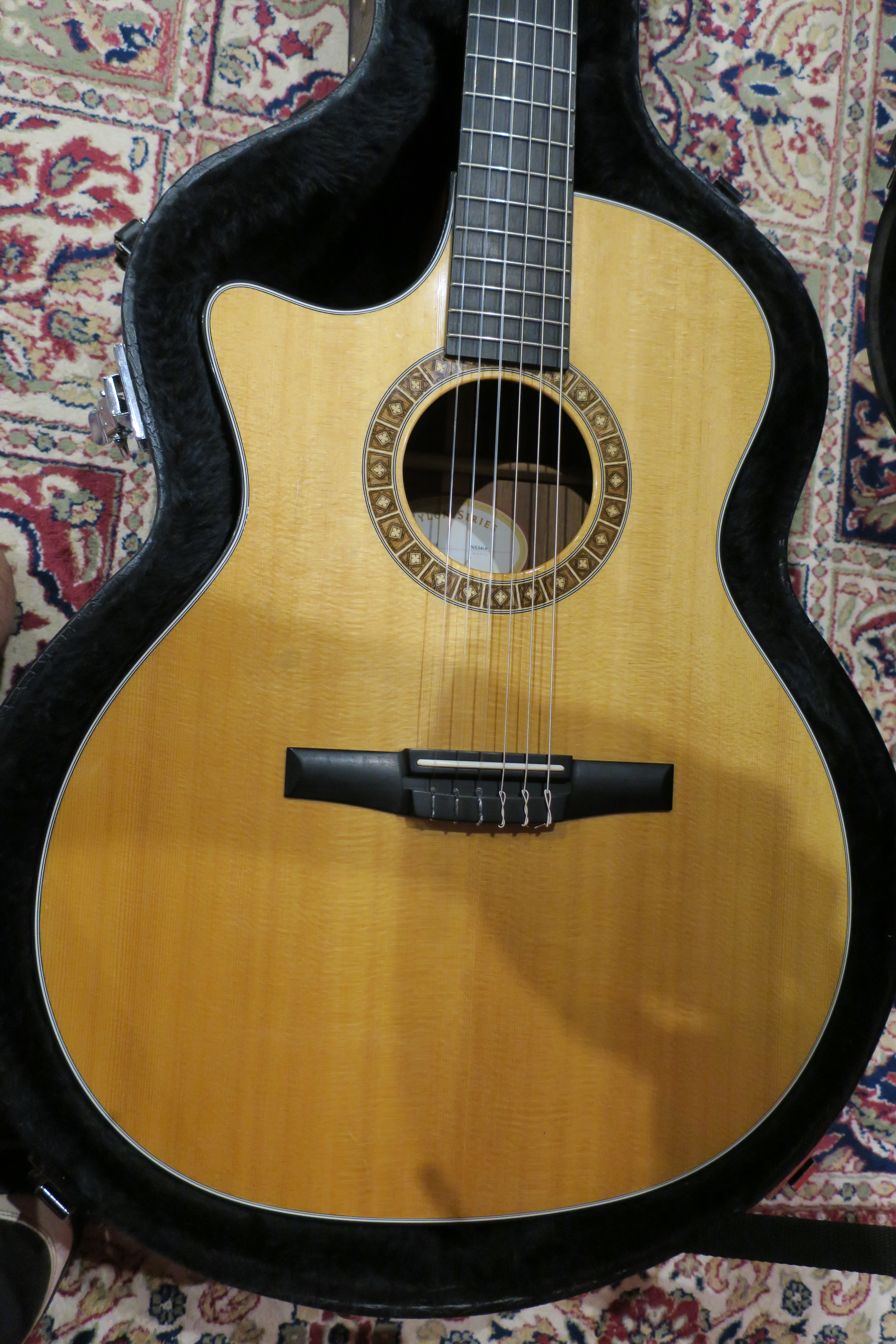 NS32CE - Taylor NS32ce - Audiofanzine