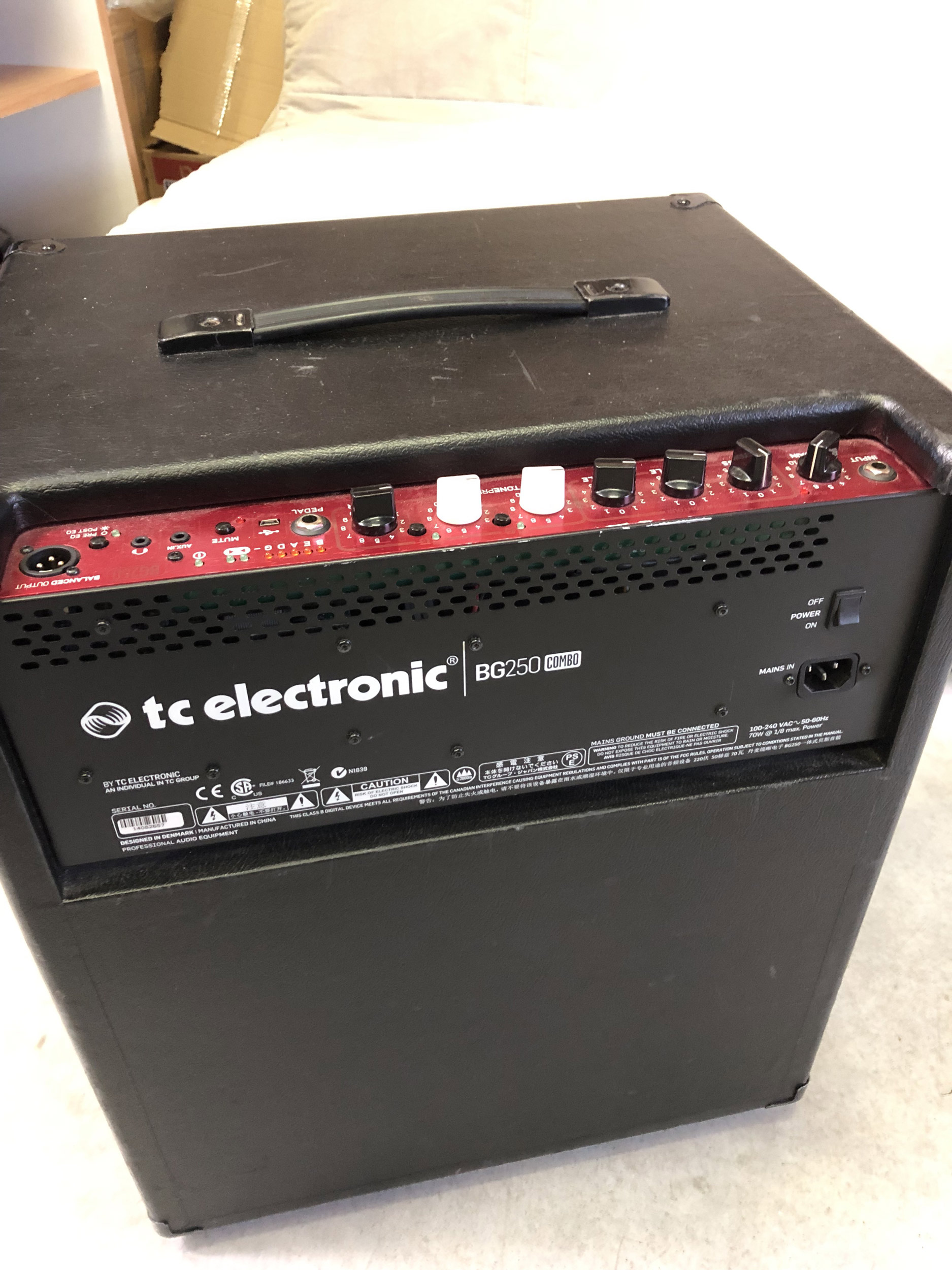 BG250-112 - TC Electronic BG250-112 - Audiofanzine