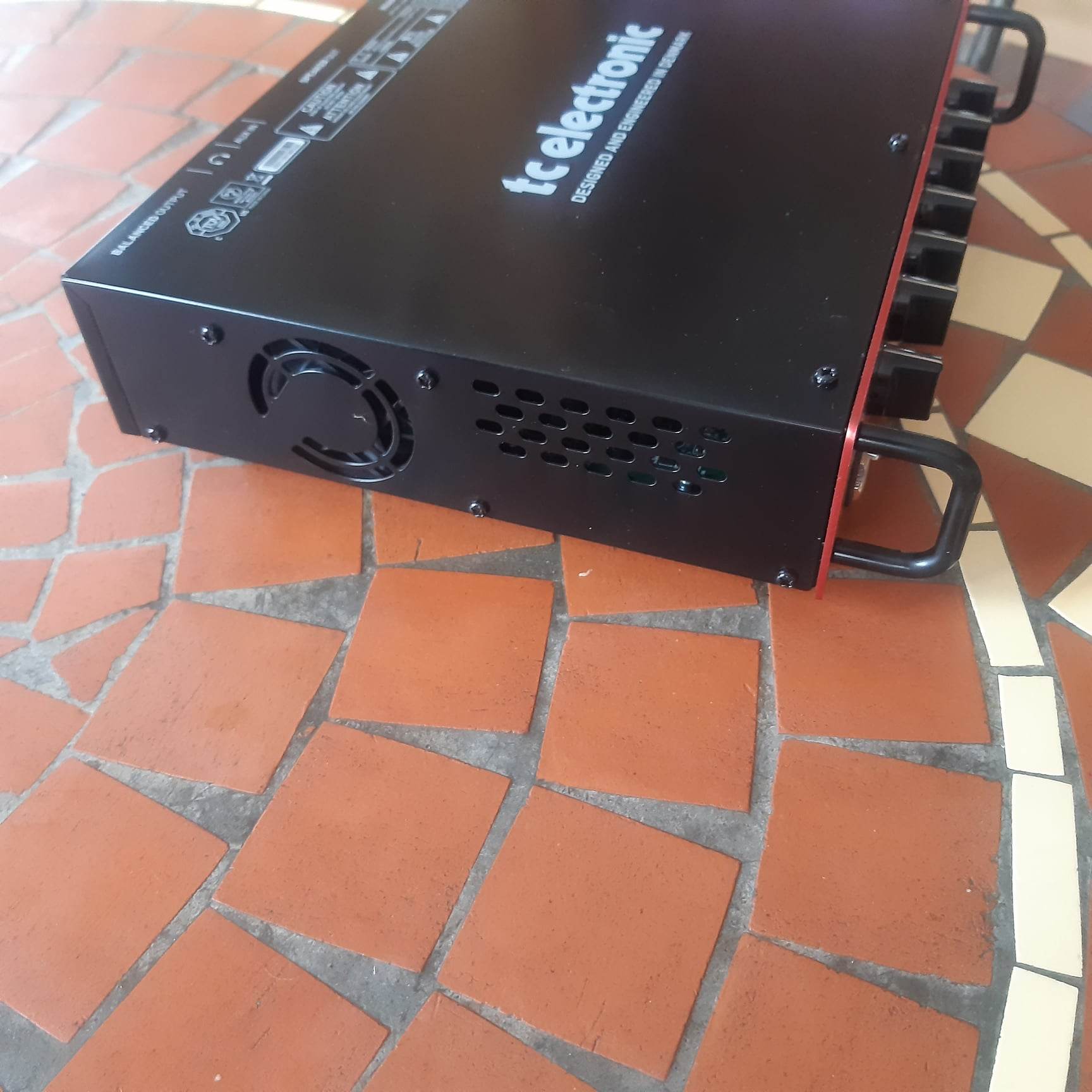 BQ250 - TC Electronic BQ250 - Audiofanzine