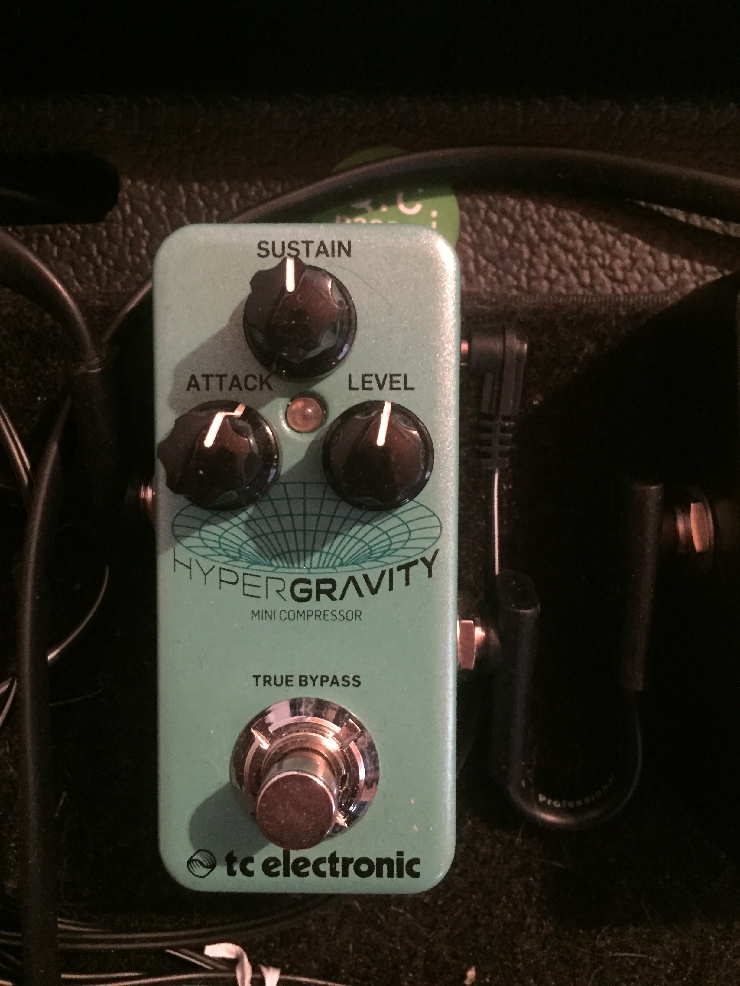 HYPERGRAVITY MINI - TC Electronic HyperGravity Mini - Audiofanzine