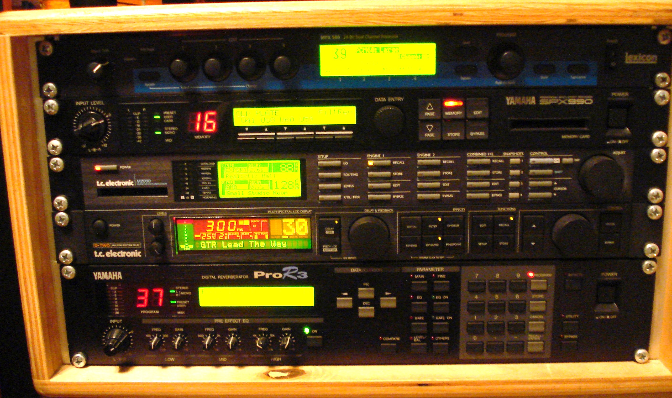 M2000 - TC Electronic M2000 - Audiofanzine