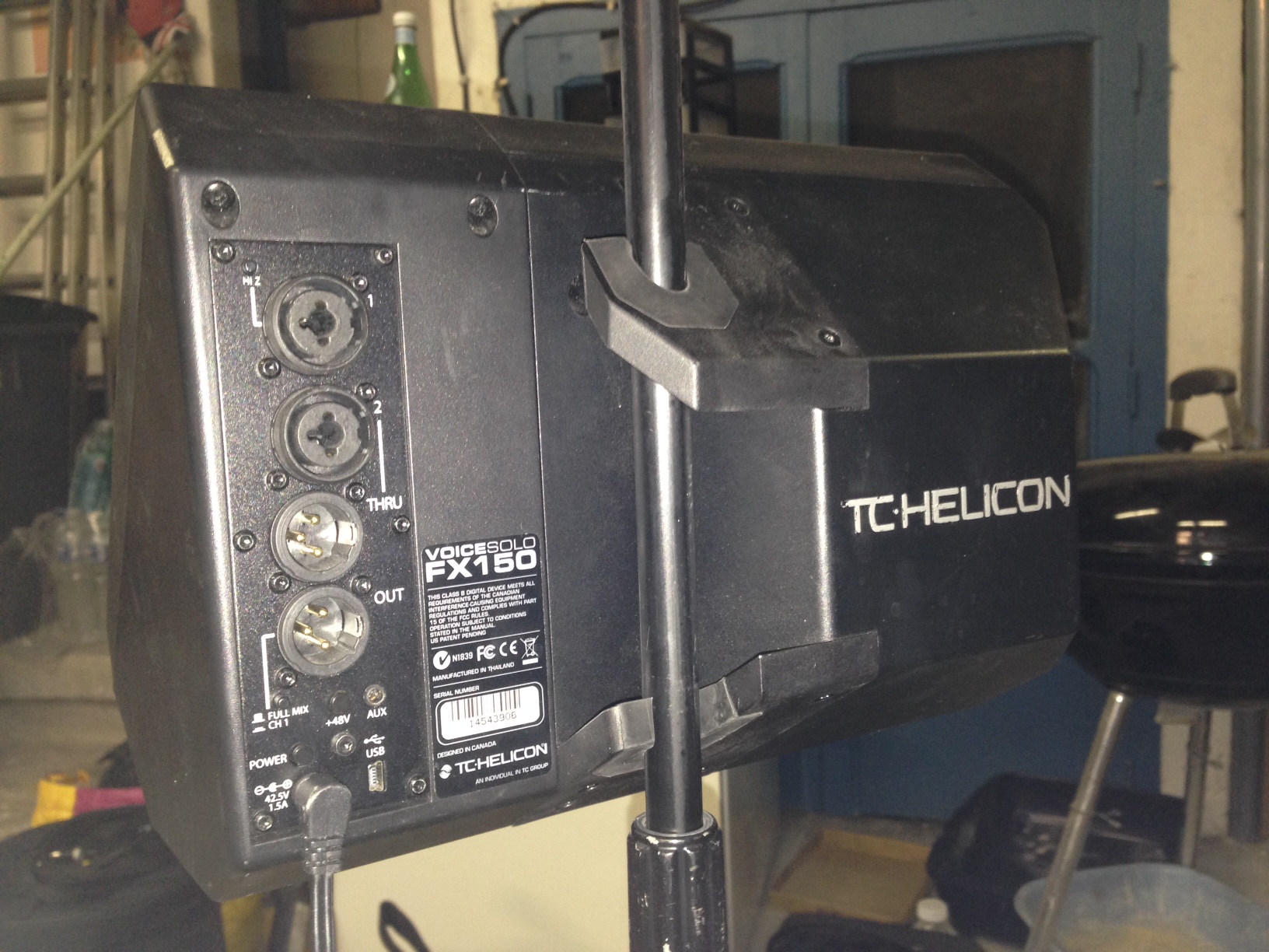 VOICESOLO FX150 - TC-Helicon VoiceSolo FX150 - Audiofanzine