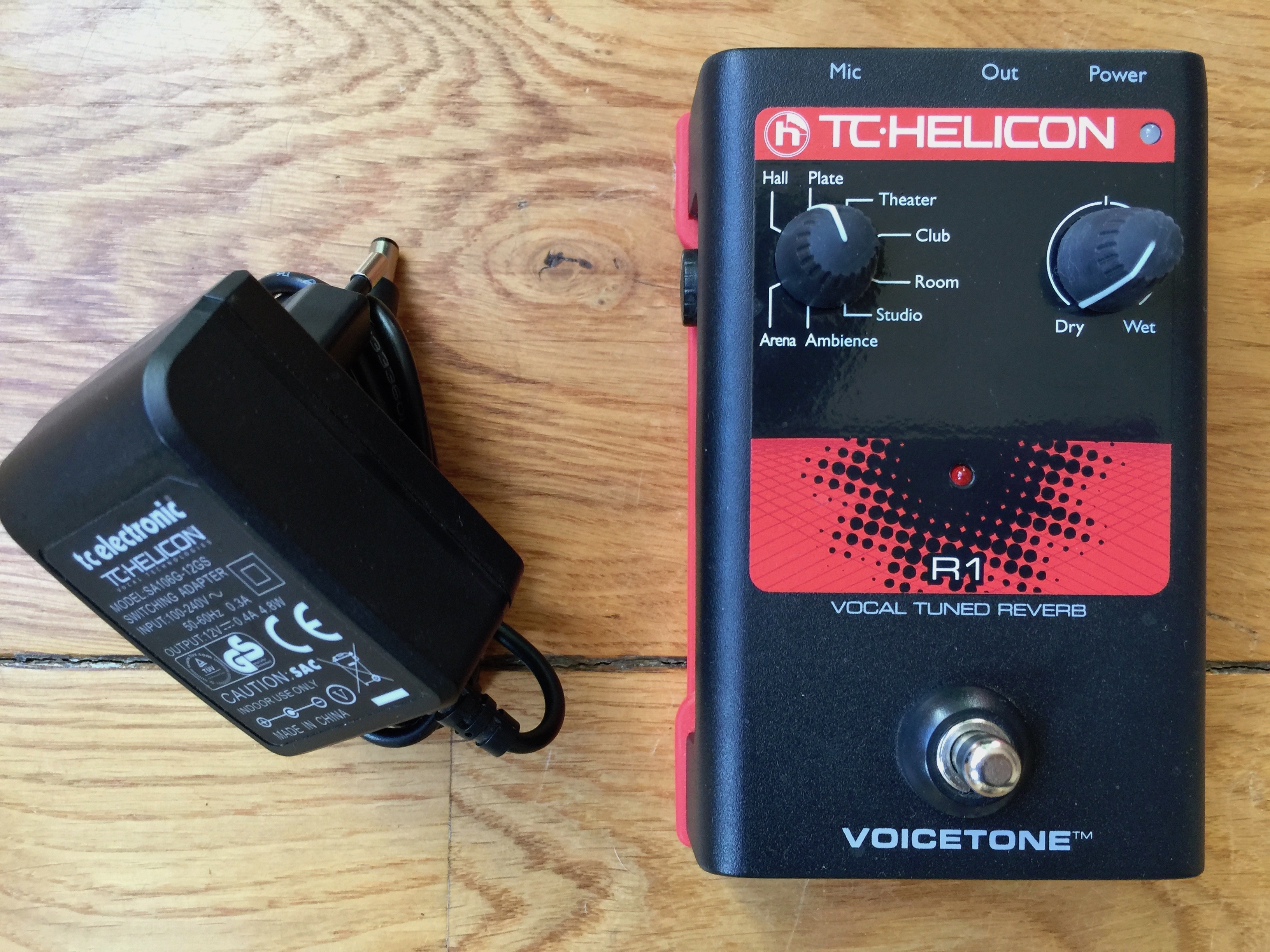 VOICETONE R1 - TC-Helicon VoiceTone R1 - Audiofanzine