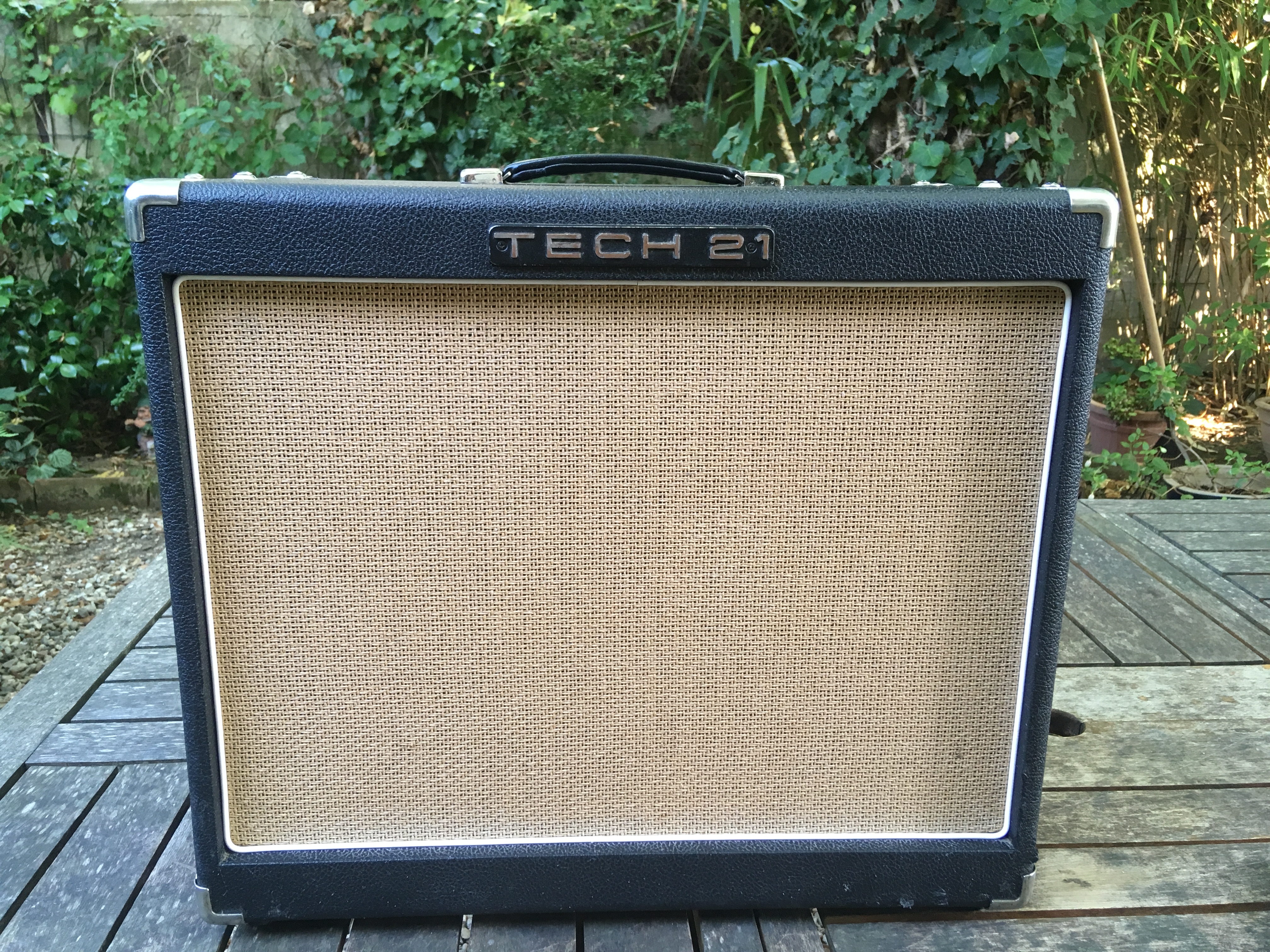 Power Engine 60 1x12 - Tech 21 Power Engine 60 1x12 - Audiofanzine