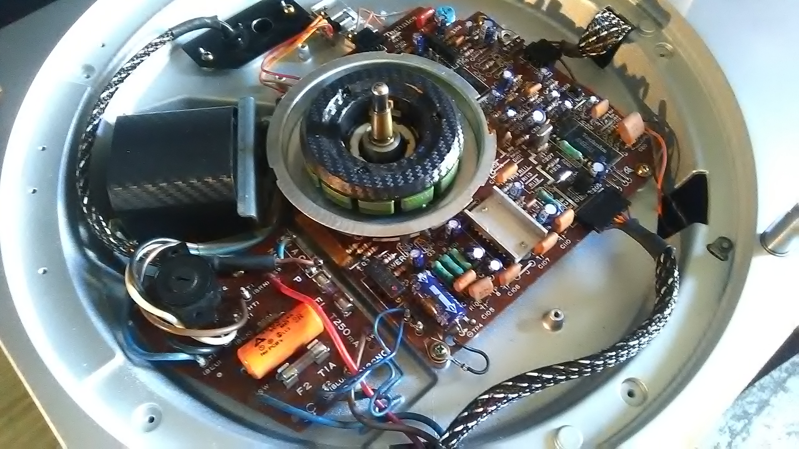 Technics SL-1200 MK2 image (#1762886) - Audiofanzine