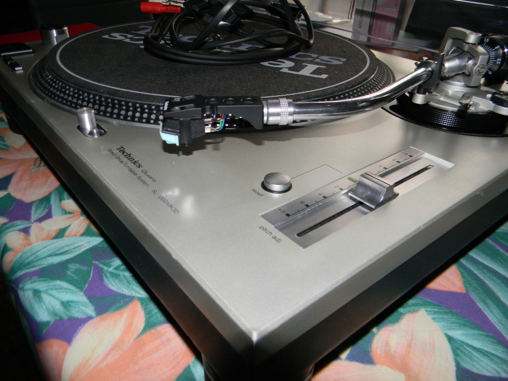 SL-1200 MK3 - Technics SL-1200 MK3 - Audiofanzine