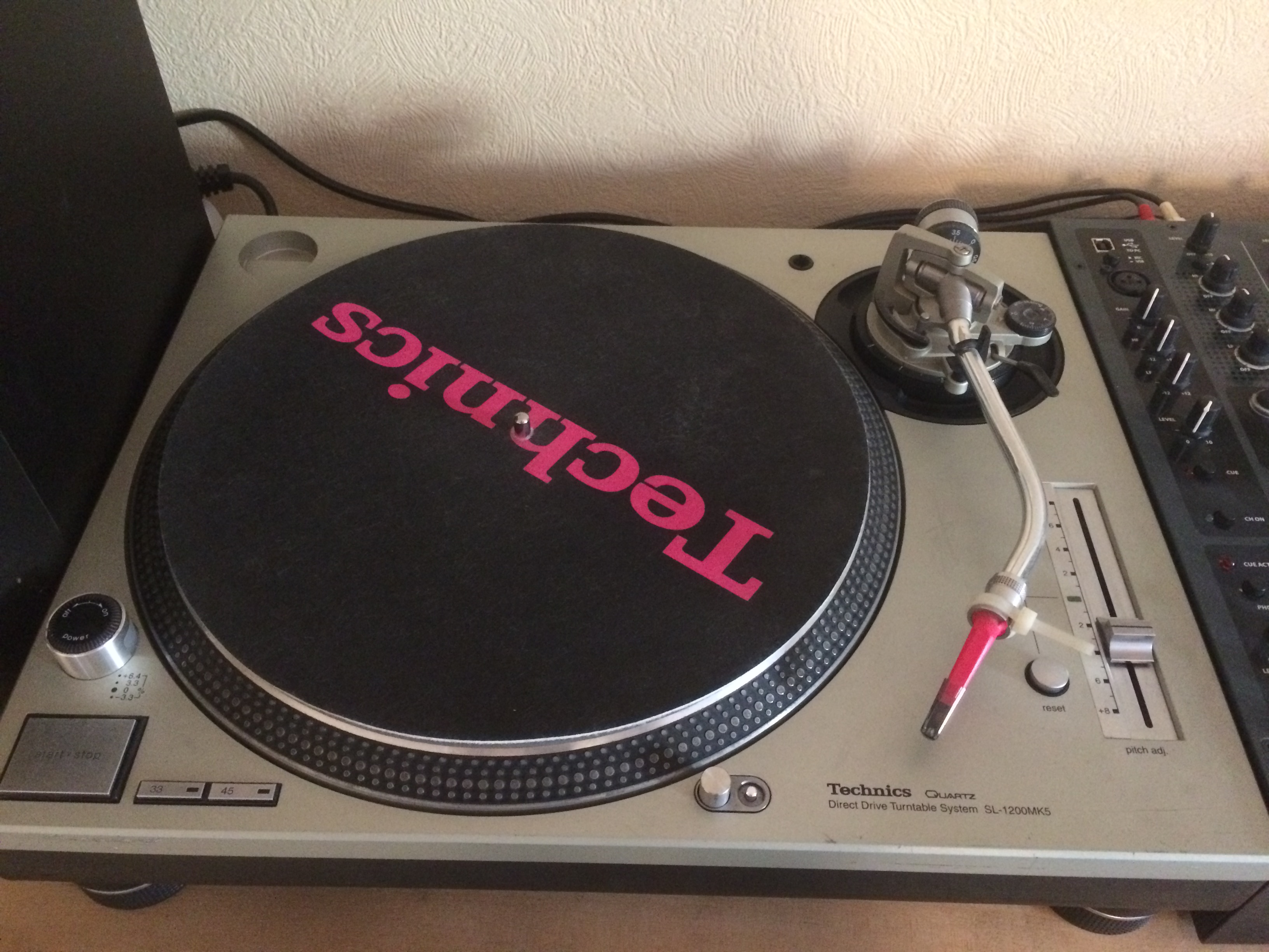 SL-1200 MK5 - Technics SL-1200 MK5 - Audiofanzine