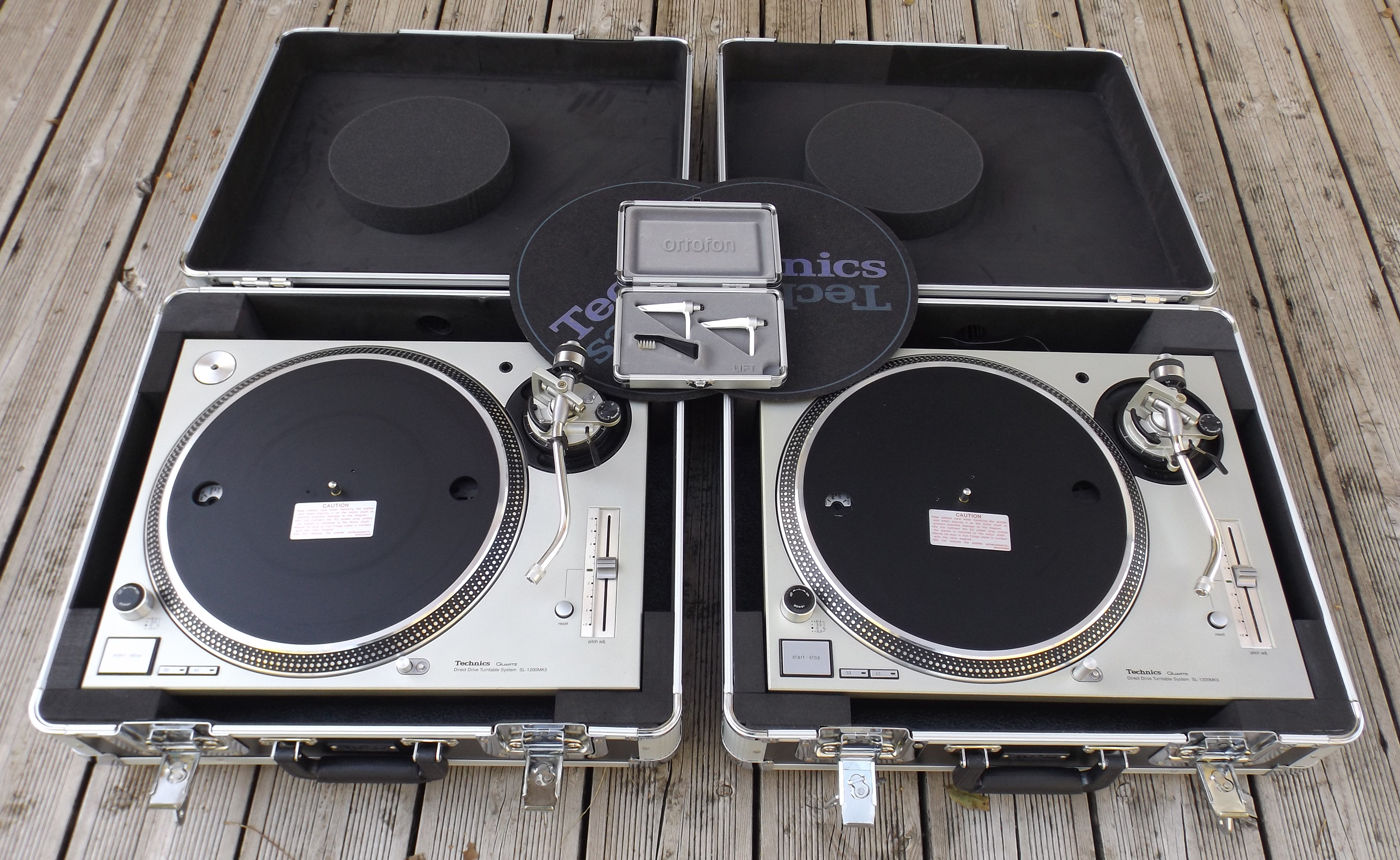 Technics SL-1200 MK5 - Audiofanzine