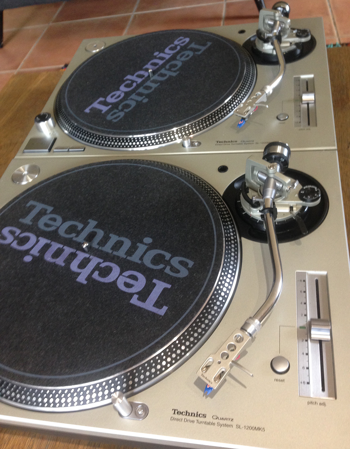 SL-1210 - Technics SL-1210 - Audiofanzine