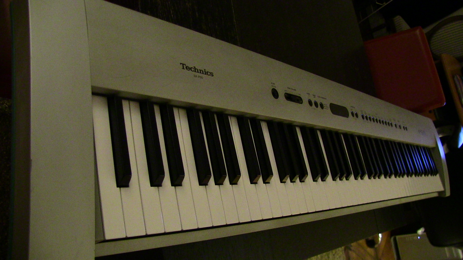 Photo Technics SX-P50 : Technics SX-P50 (81737) (#738944) - Audiofanzine