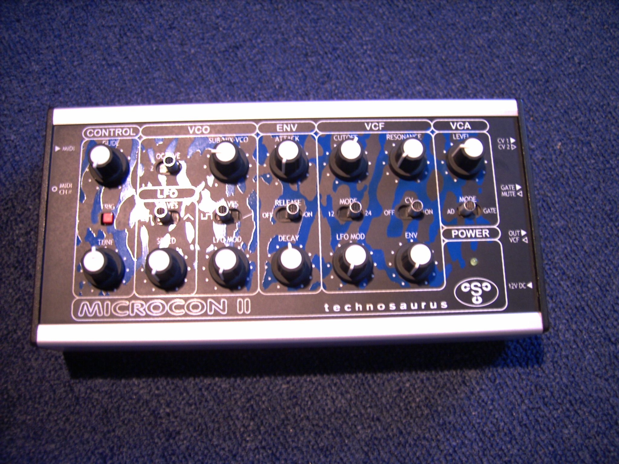 Microcon II - Technosaurus Microcon II - Audiofanzine