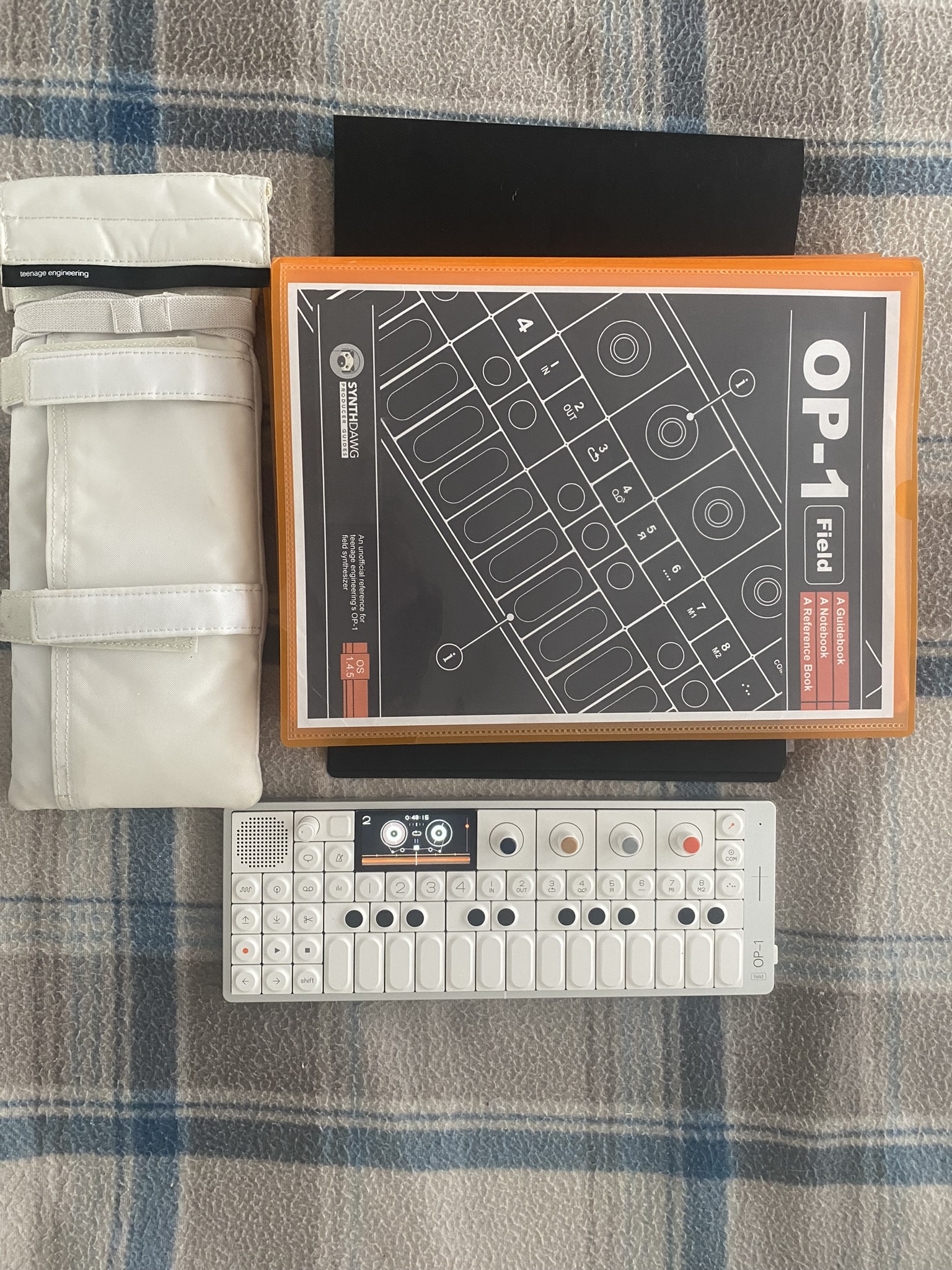 OP–1 Field - Teenage Engineering OP–1 Field - Audiofanzine