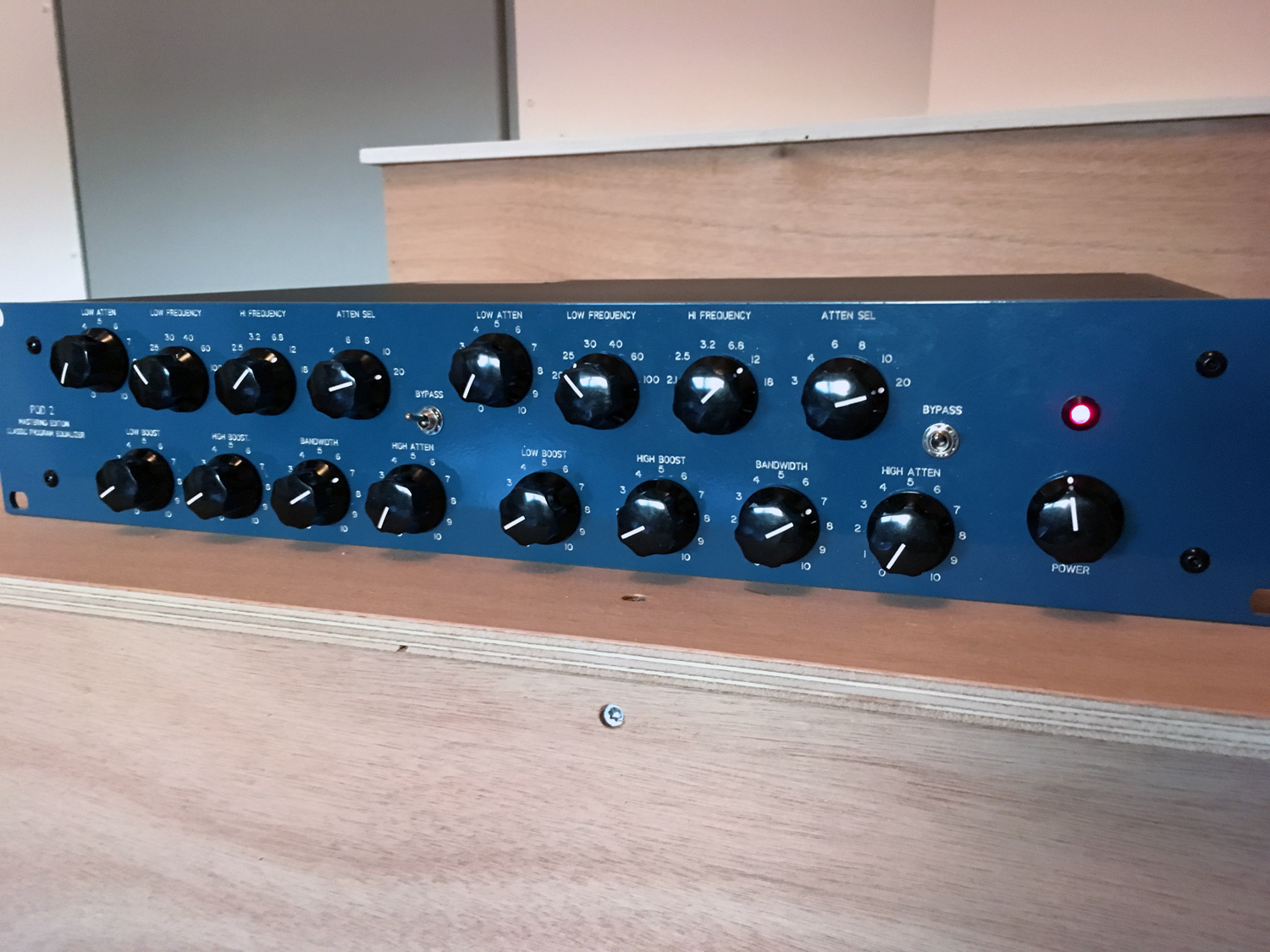 CLASSIC EQUALIZER EQP-1 – PASSIVE TUBE EQUALIZER - Audiofanzine