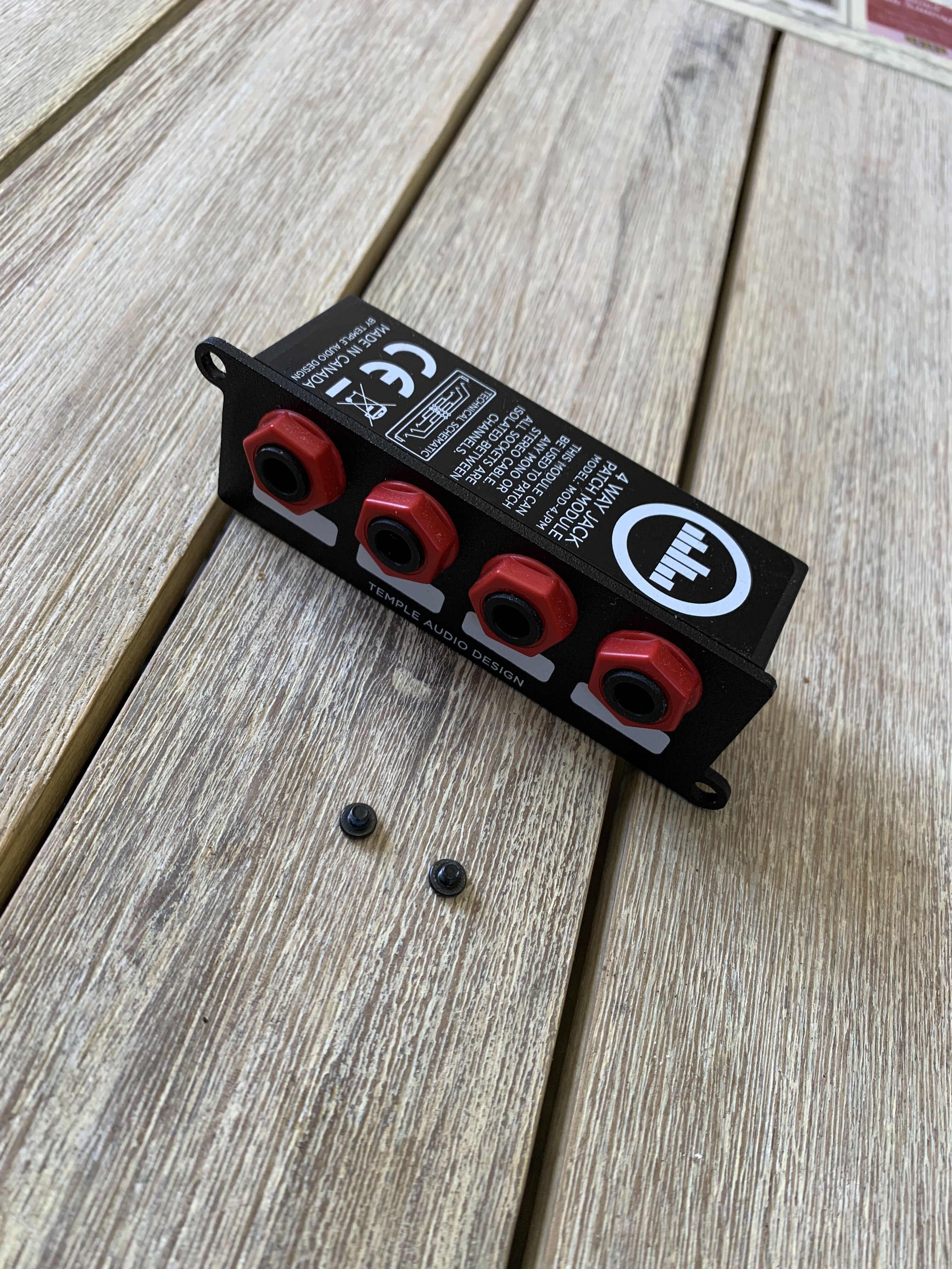 4-way Jack Patch Module Temple Audio Design - Audiofanzine