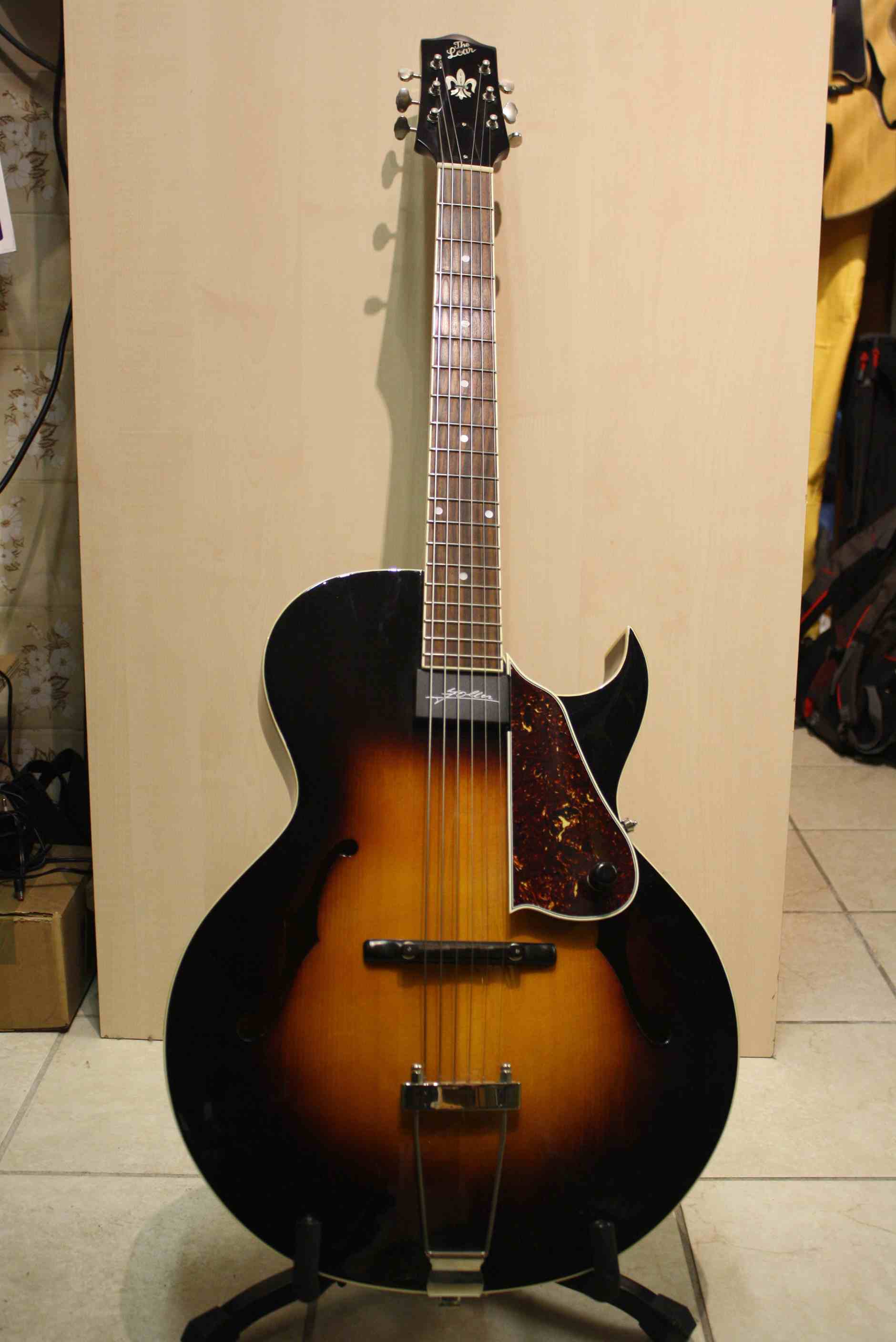 LH-350 - The Loar LH-350 - Audiofanzine
