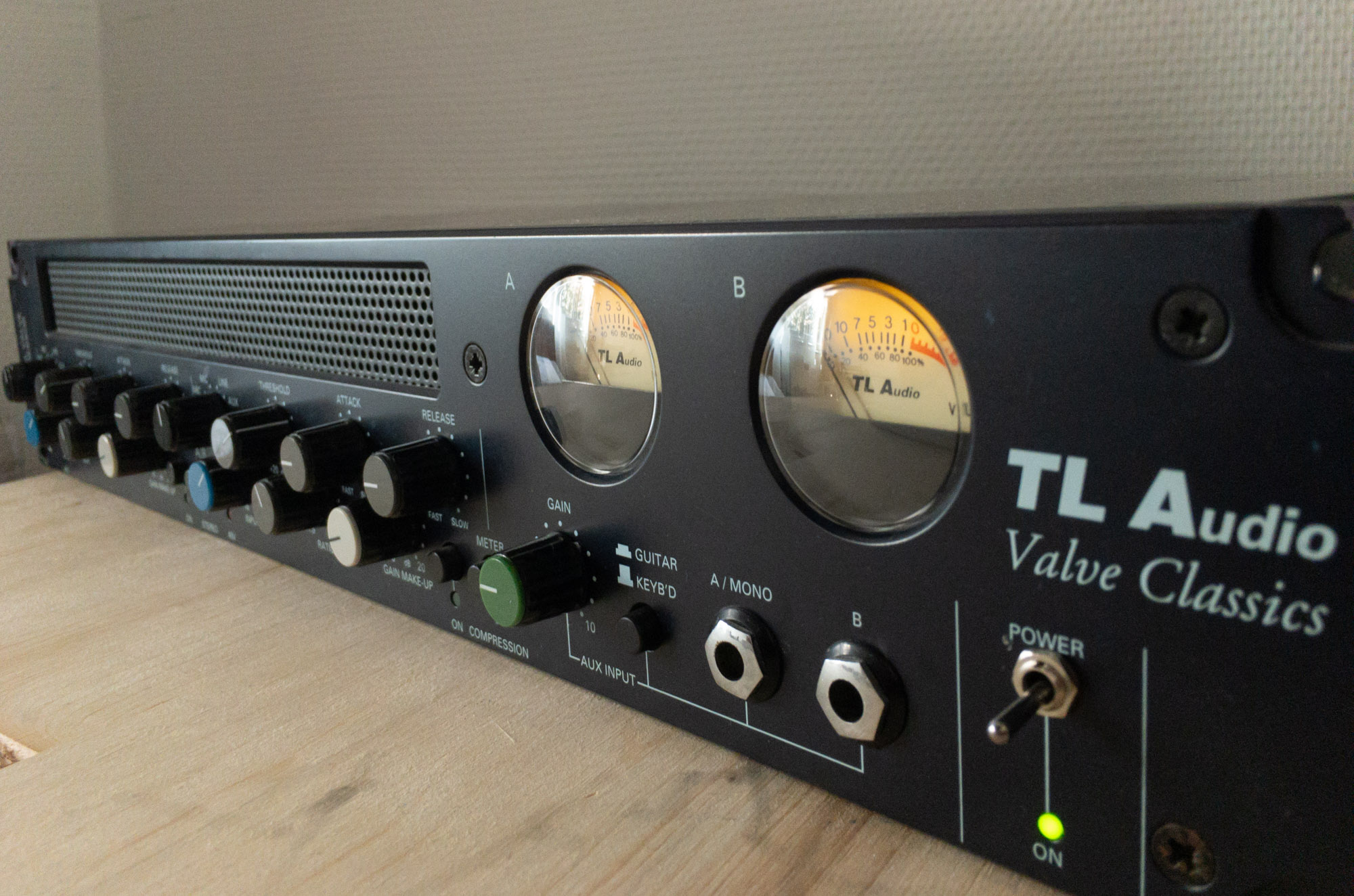 C-1 2-Channel Tube Compressor TL Audio - Audiofanzine