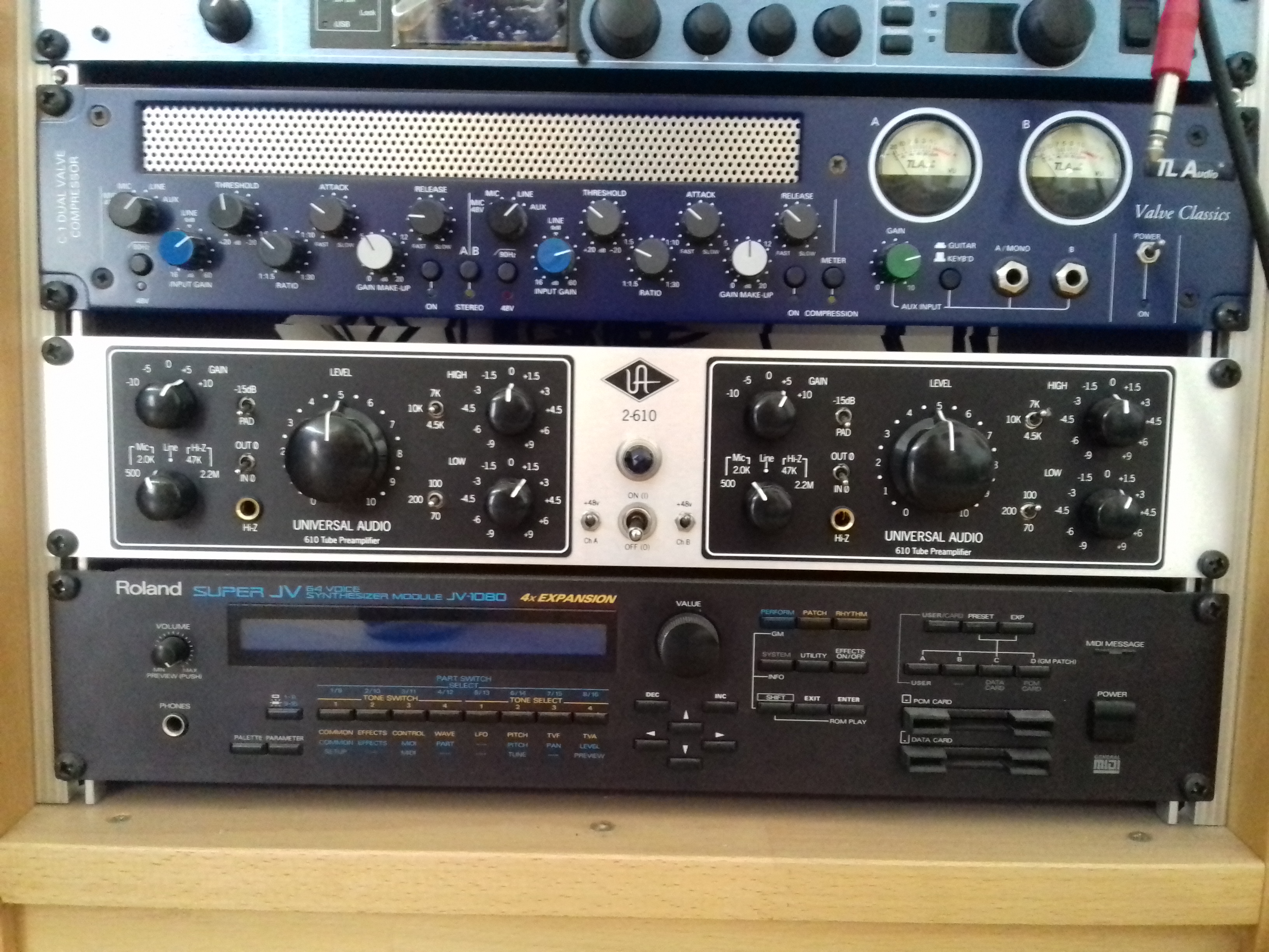 C-1 2-Channel Tube Compressor TL Audio - Audiofanzine