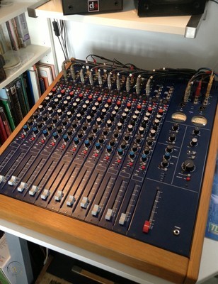 M1 12-Channel Tubetracker Mixer TL Audio - Audiofanzine