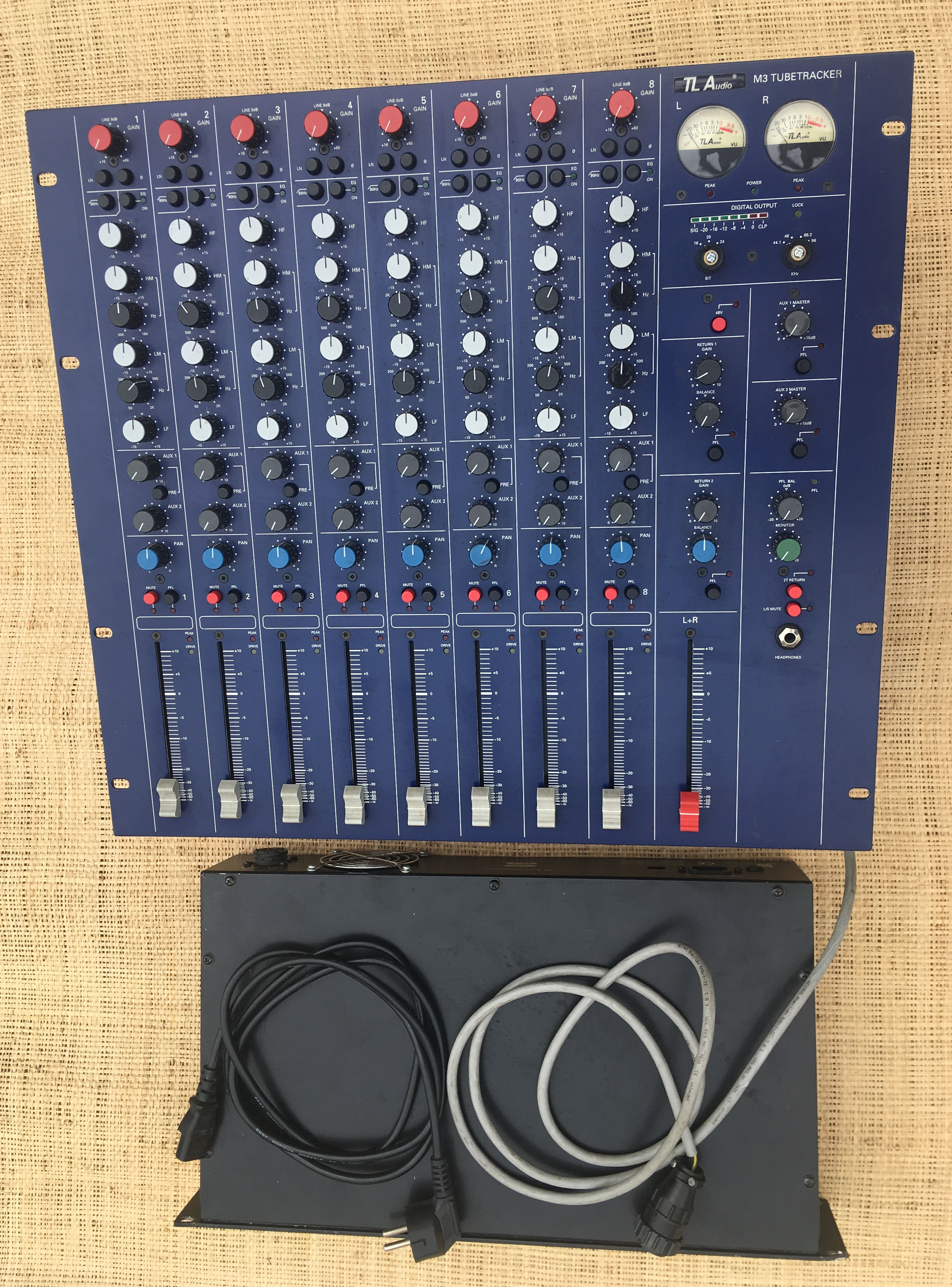 M3 Tubetracker Mixer - TL Audio M3 Tubetracker Mixer - Audiofanzine