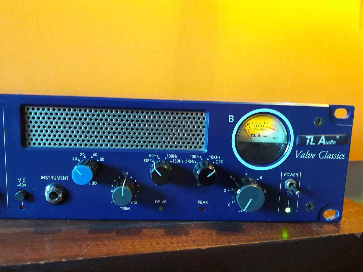 PA-1 2-Channel Pentode Tube Preamp TL Audio - Audiofanzine