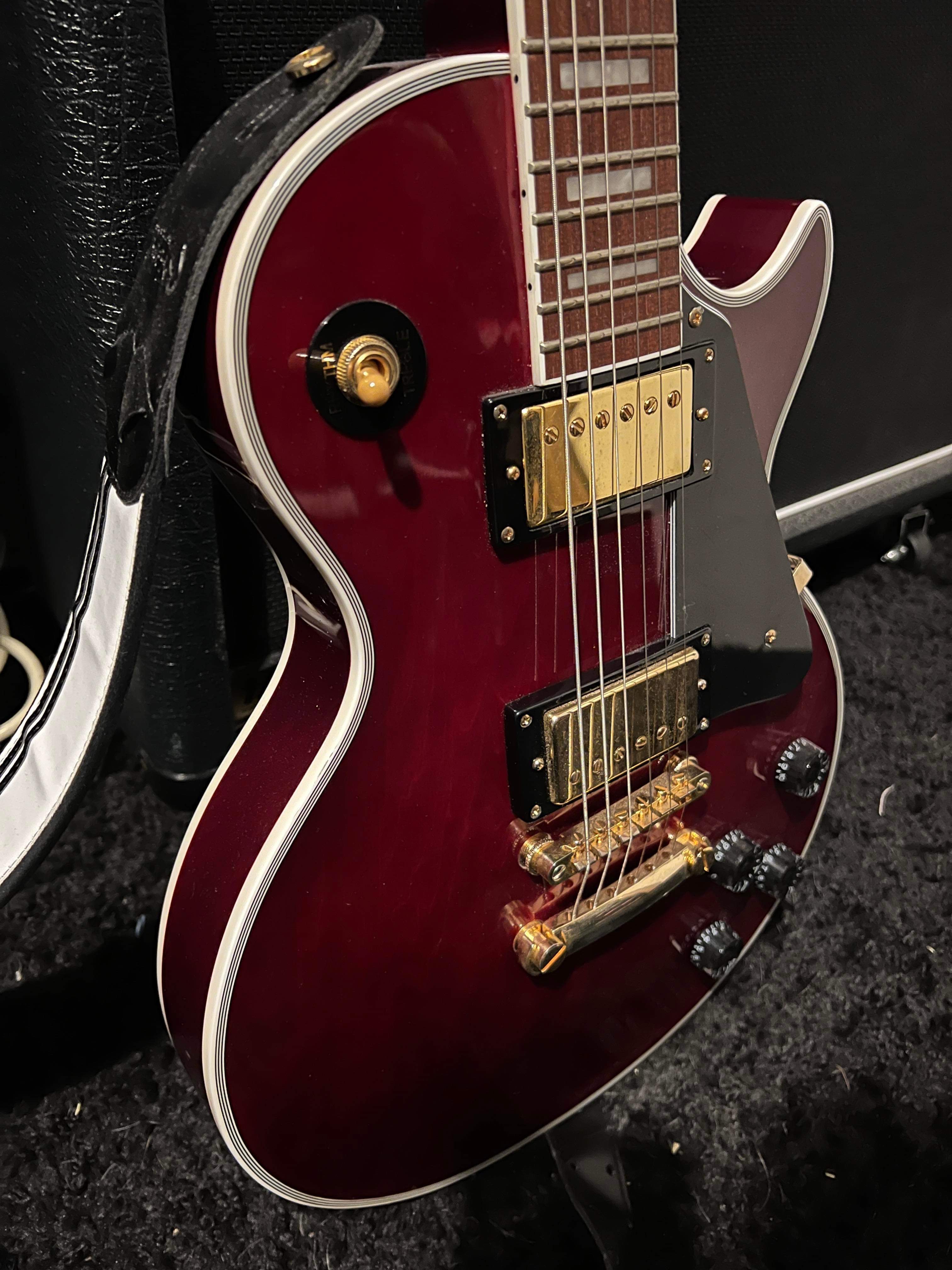 LP Limited Edition - Tokai LP Limited Edition - Audiofanzine