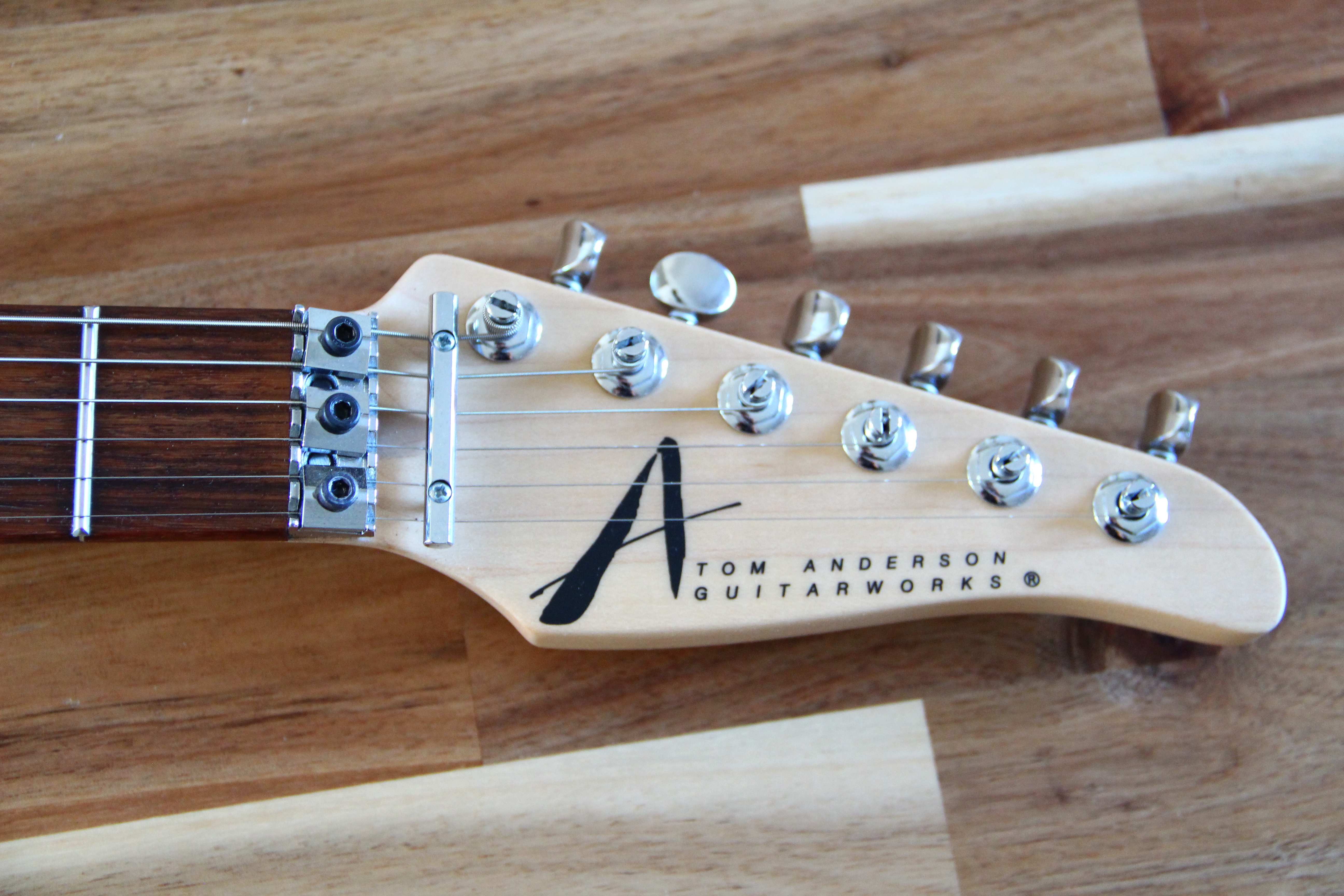 The Classic - Tom Anderson The Classic - Audiofanzine