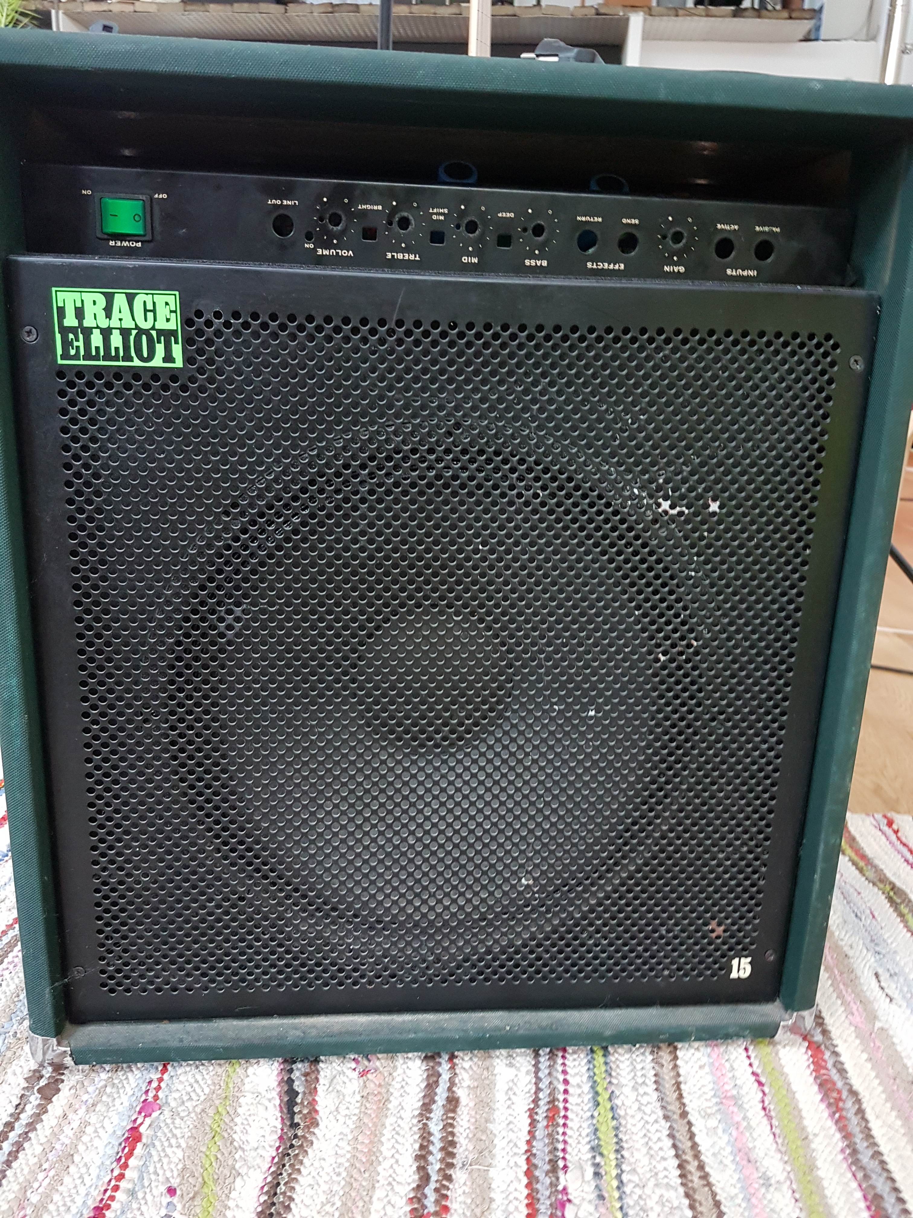 Commando 15 - Trace Elliot Commando 15 - Audiofanzine