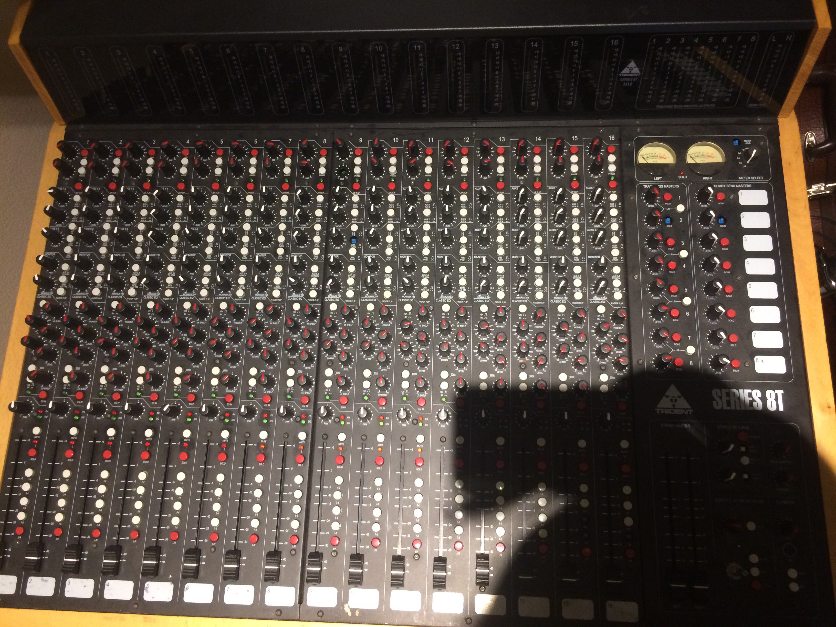 8T-16 - Trident 8T-16 - Audiofanzine