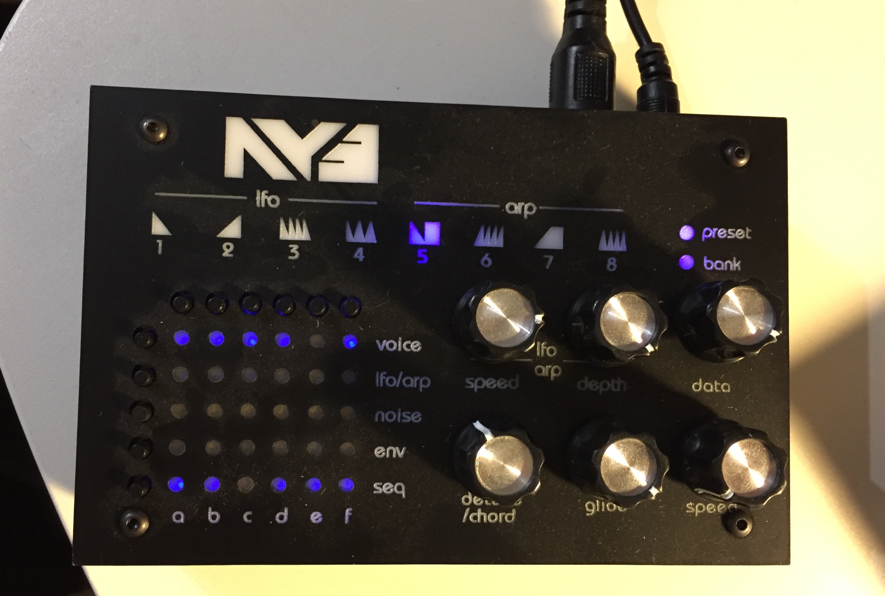 AY3 - Twisted Electrons AY3 - Audiofanzine