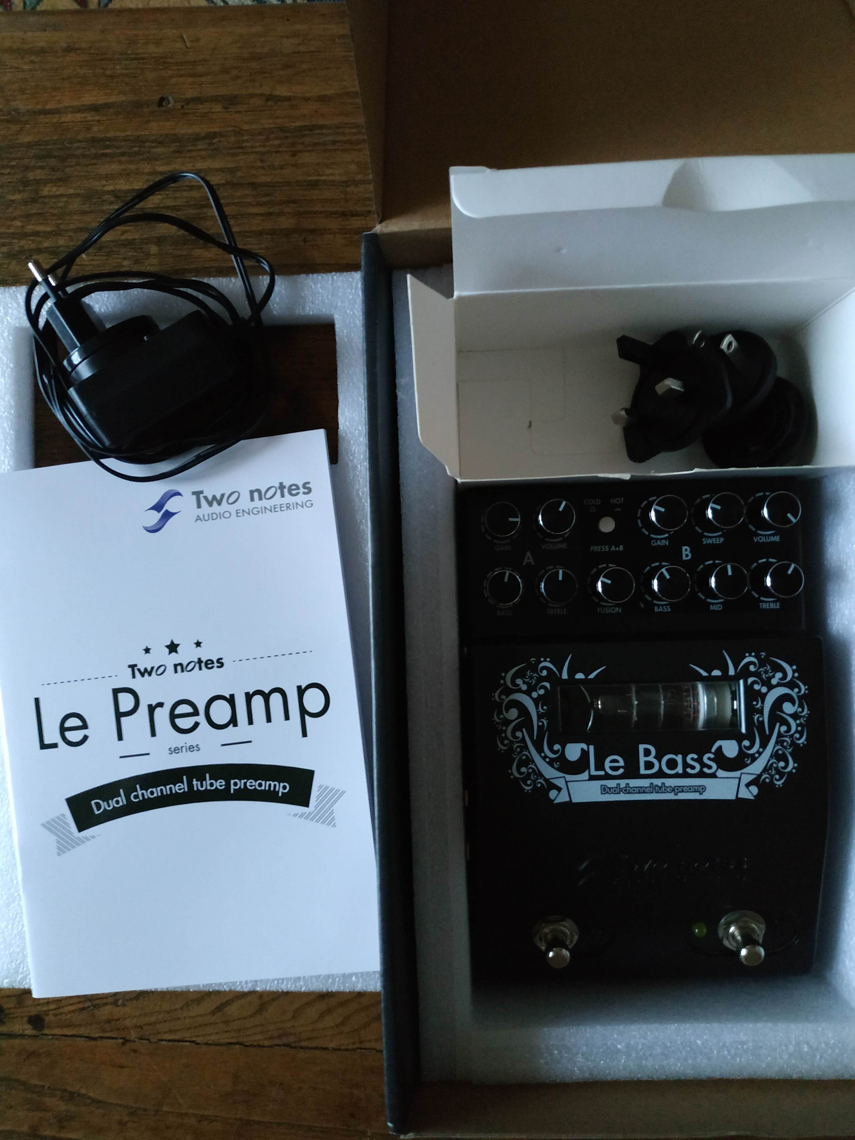 Le Bass - Two Notes Audio Engineering Le Bass - Audiofanzine