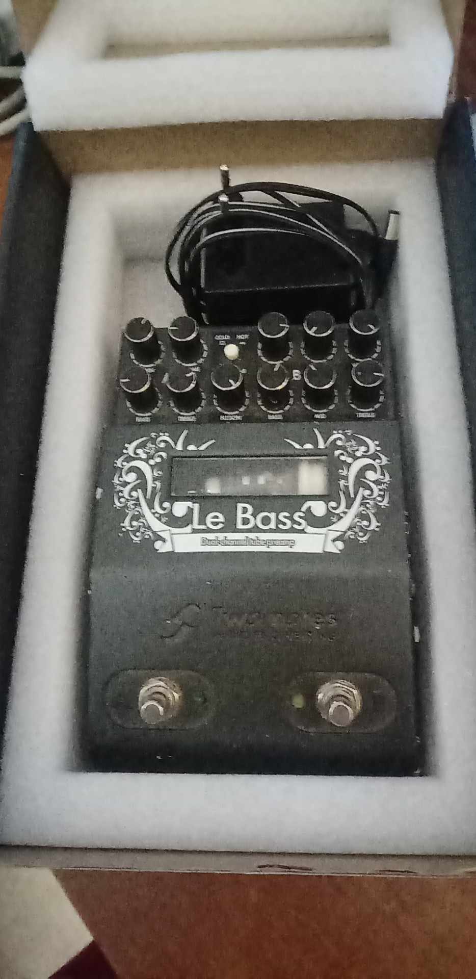 Le Bass - Two Notes Audio Engineering Le Bass - Audiofanzine